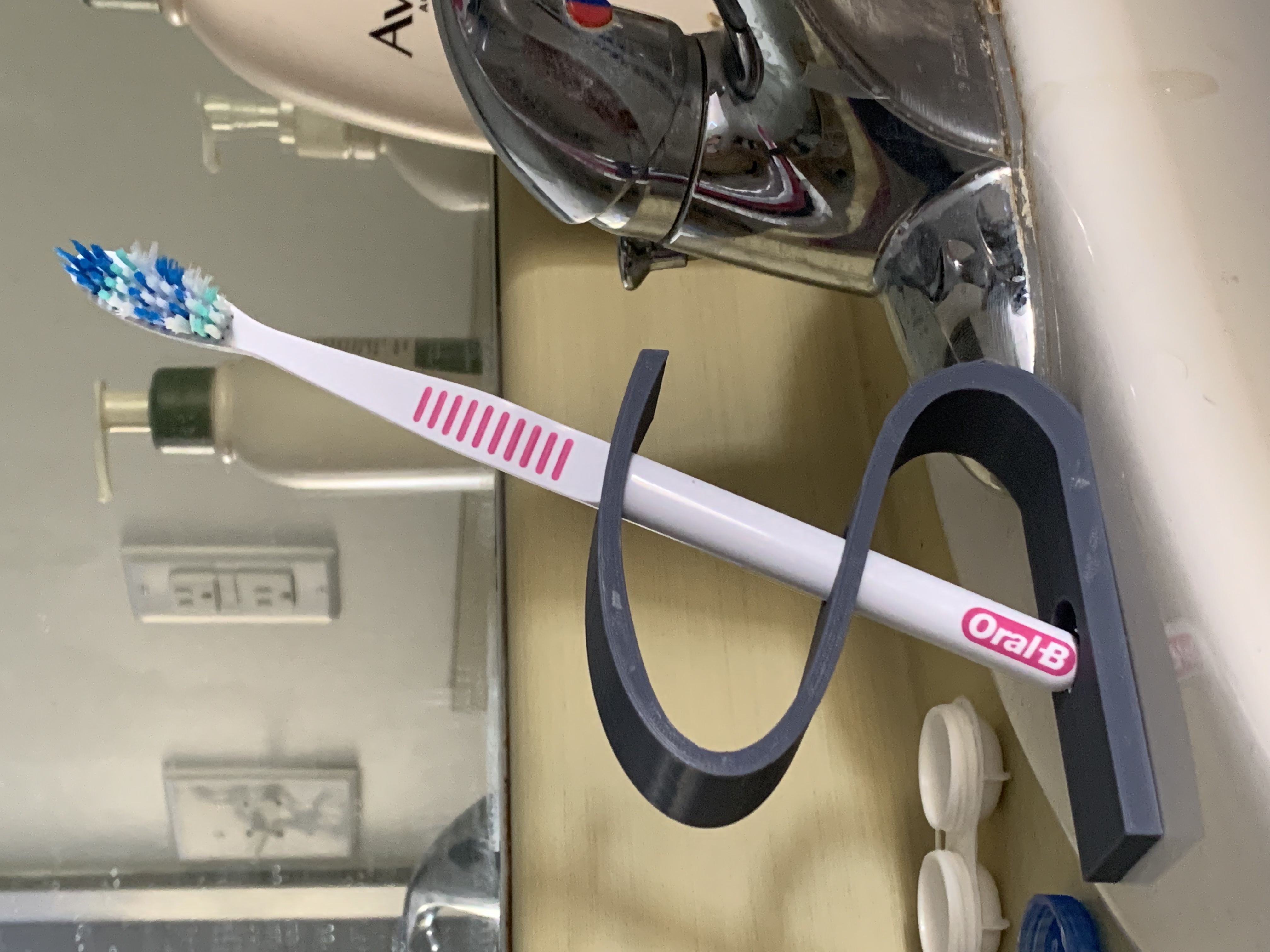 Elegant Simple Toothbrush Holder by Adastorm | Download free STL model ...
