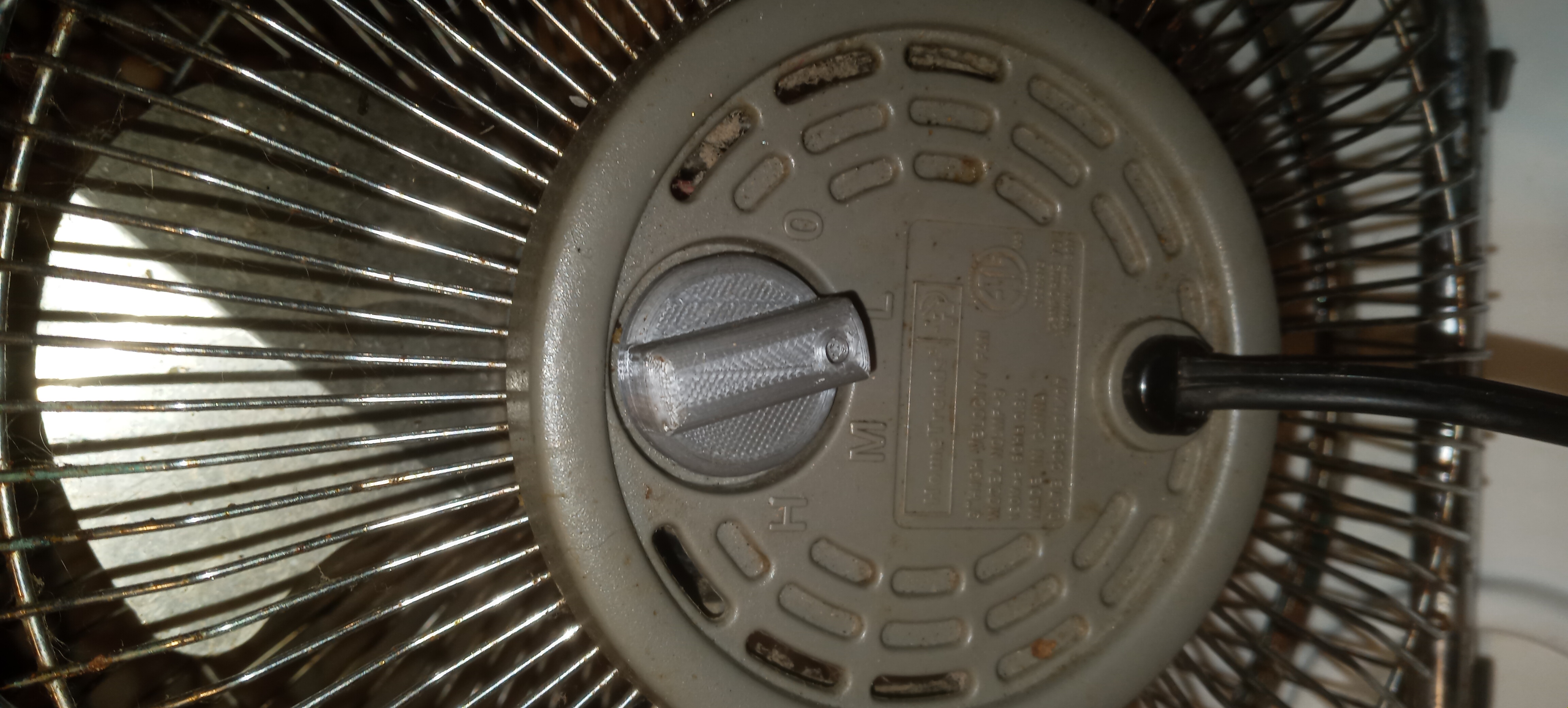 Replacement Knob For a Home Trends desk fan da CrazyJason14 | Scarica ...