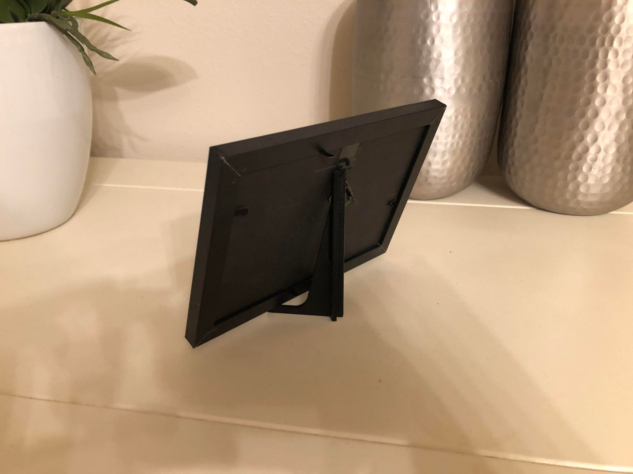 Picture Frame Stand by LT_Davis | Download free STL model | Printables.com