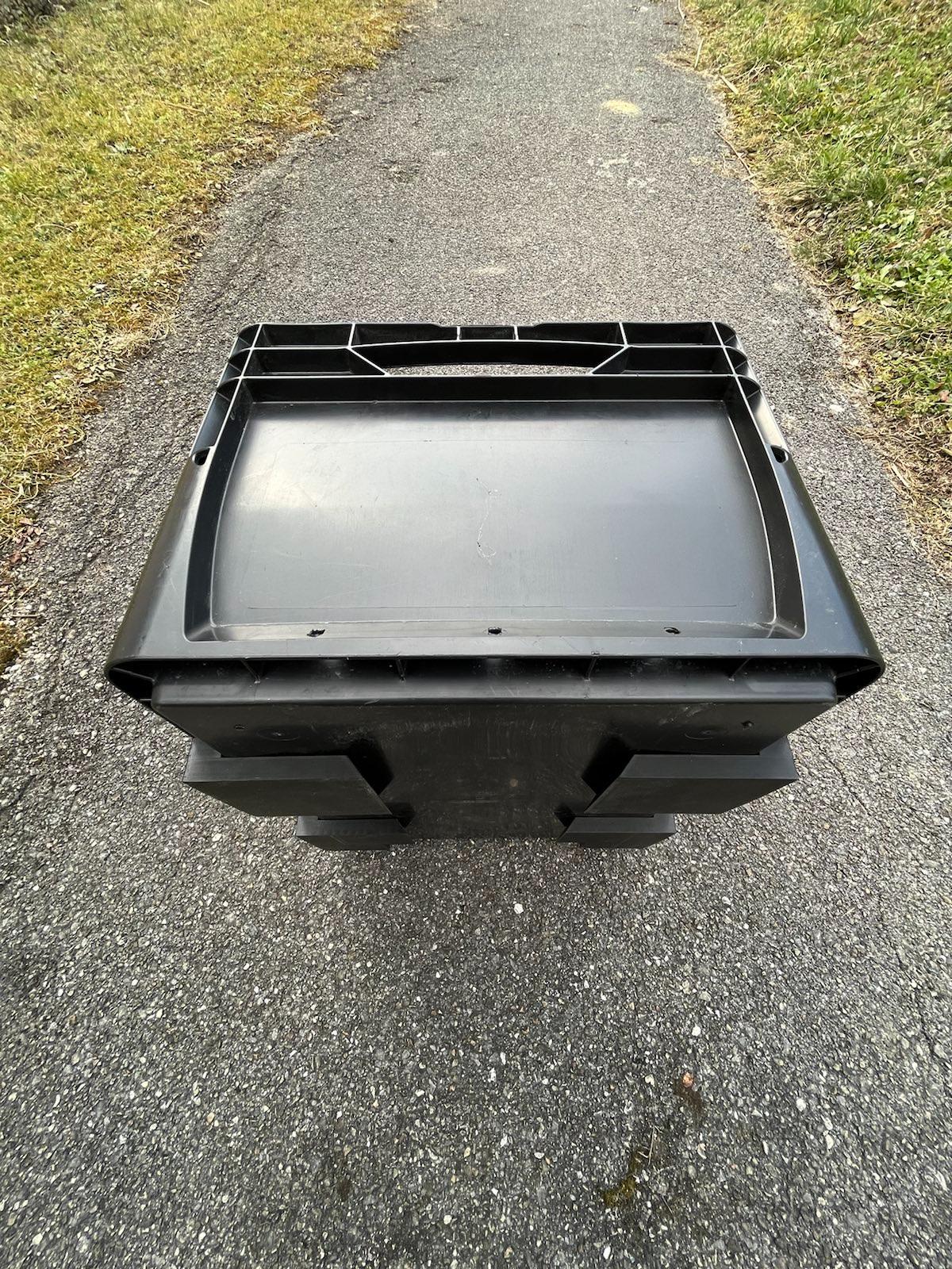Radrunner Front Rack Quick Release Mount for Eurobox by Domasschwarz ...