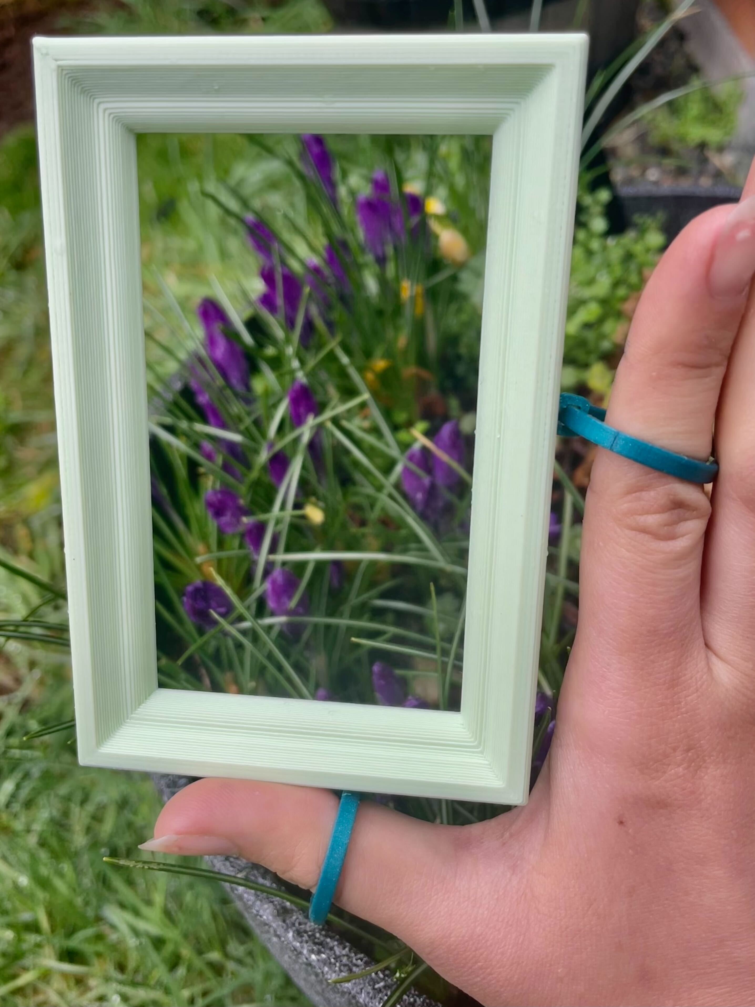 Finger Frame - Picture the World Around You by hypobole | Download free ...