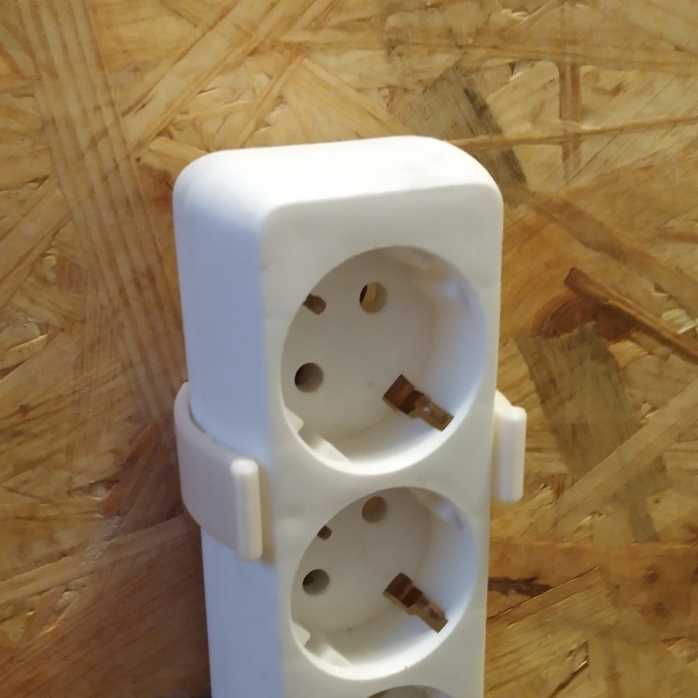 Multi socket wall holder par Printing Programmer | Téléchargez ...