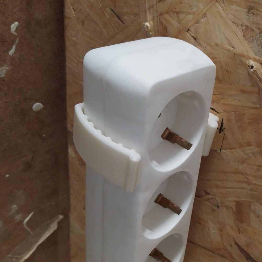 Multi socket wall holder par Printing Programmer | Téléchargez ...