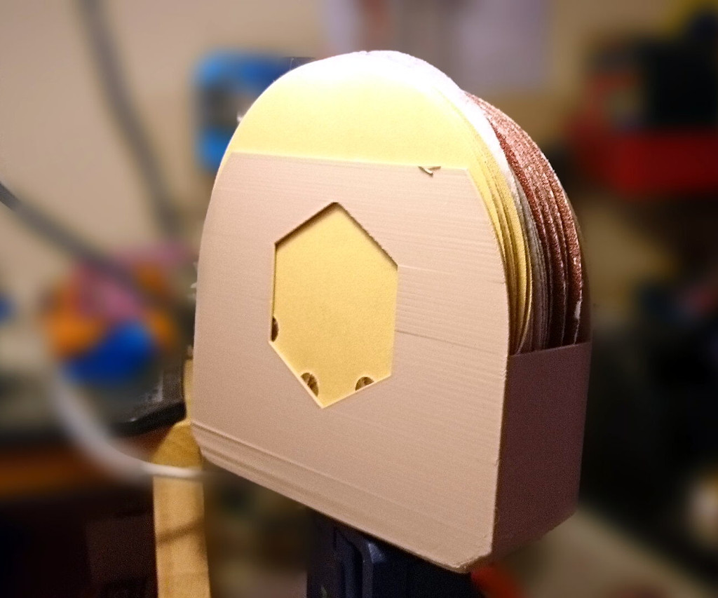 Holder for round sandpaper by Antimaterie | Download free STL model ...