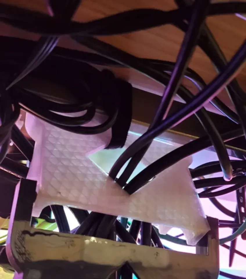 Standing Desk Cable Chain by TylerCode | Download free STL model ...