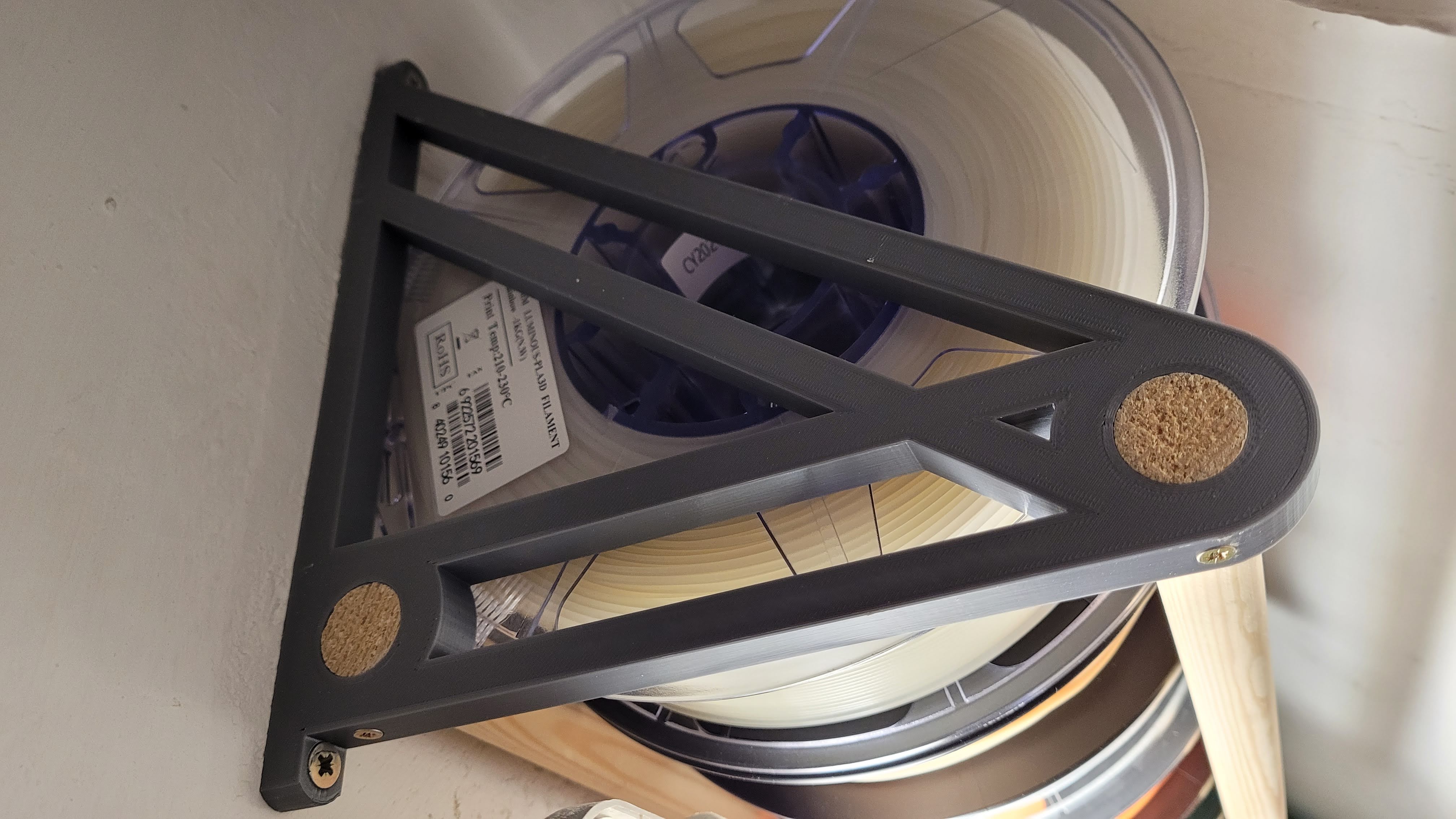 Modular filament spool rack - reversible shelf bracket von Olo ...