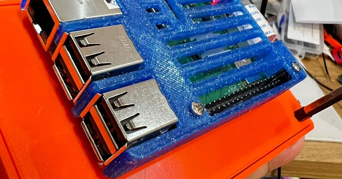 Raspberry Pi 3B Back LCD Case by kaisarantonn | Download free STL model ...