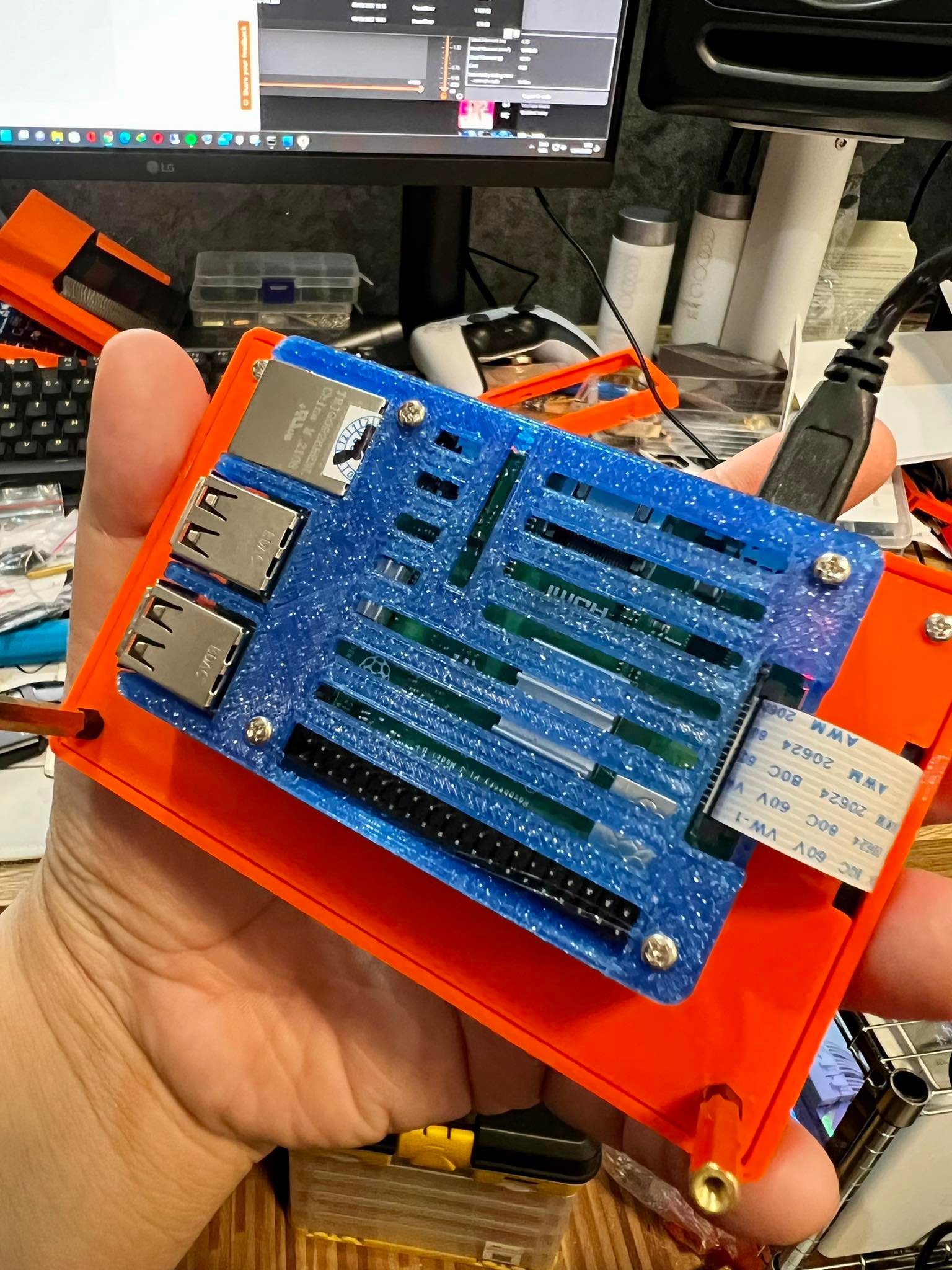 Raspberry Pi 3B Back LCD Case by kaisarantonn | Download free STL model ...