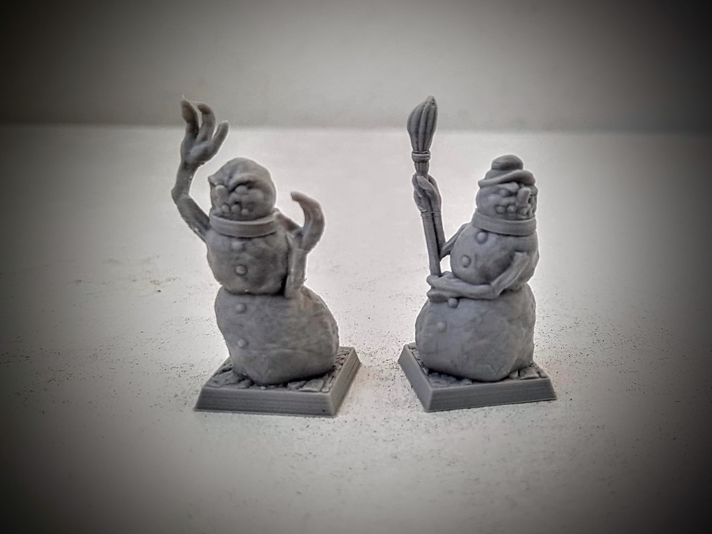 Snow golem 28 mm (supportless, FDM friendly) by Brite Minis | Download ...