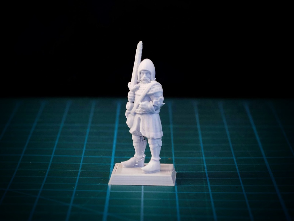 Yet another knight 28mm (supportless, FDM friendly) by Brite Minis ...