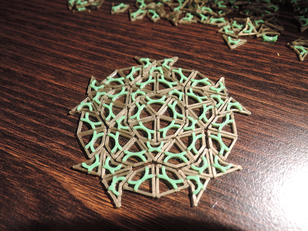 Micro Penrose tiling, kite and dart by Ignis Veneficus | Download free ...