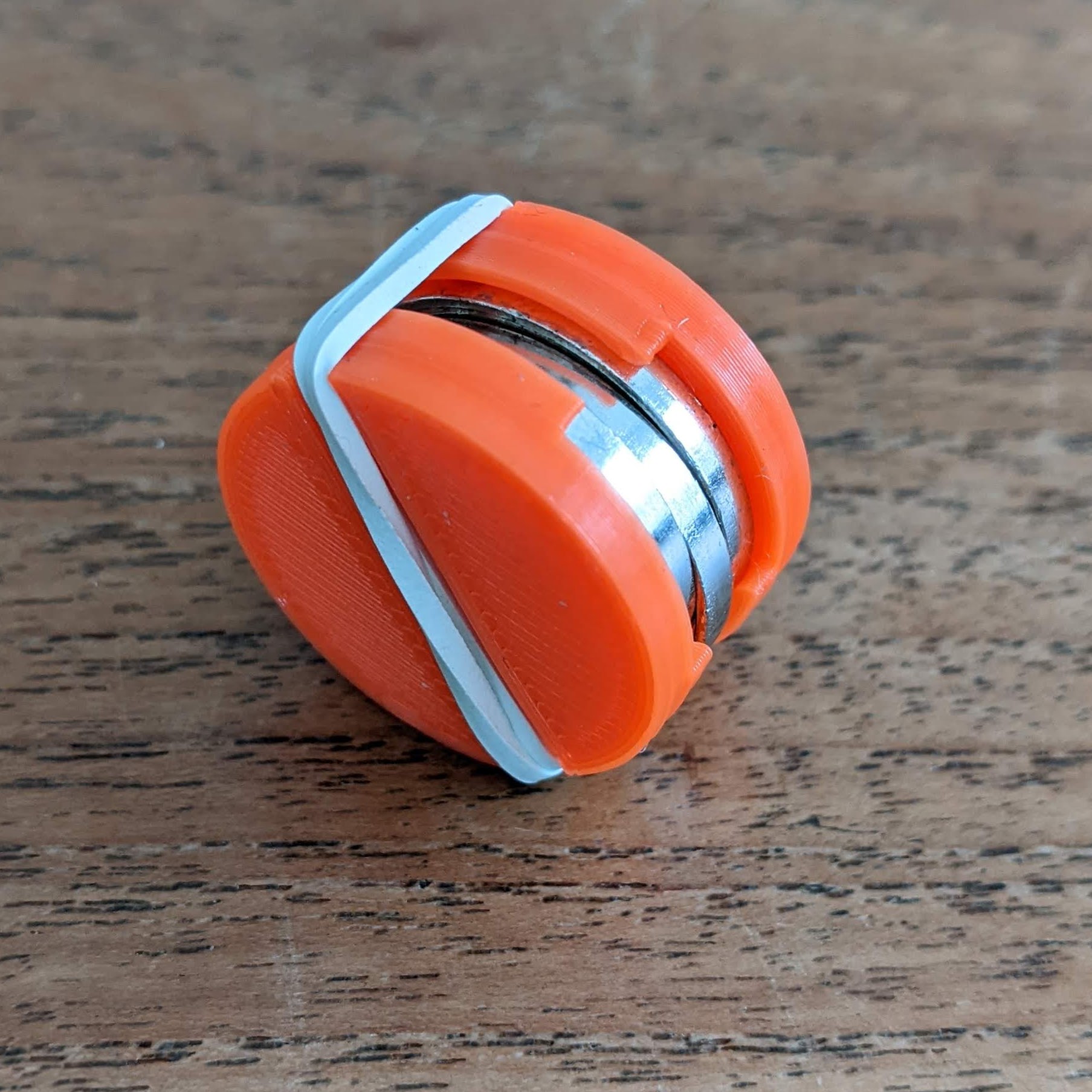 Flexible Coin Token Holder (rubber band) by ohuf | Download free STL ...