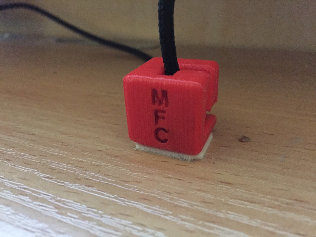 Mouse cord holder by Alex_Iskra | Download free STL model | Printables.com