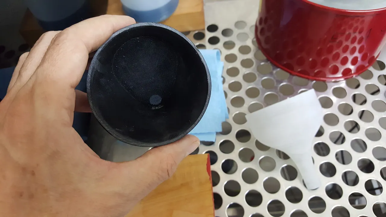 Funnel with Filter by TickTock | Download free STL model | Printables.com