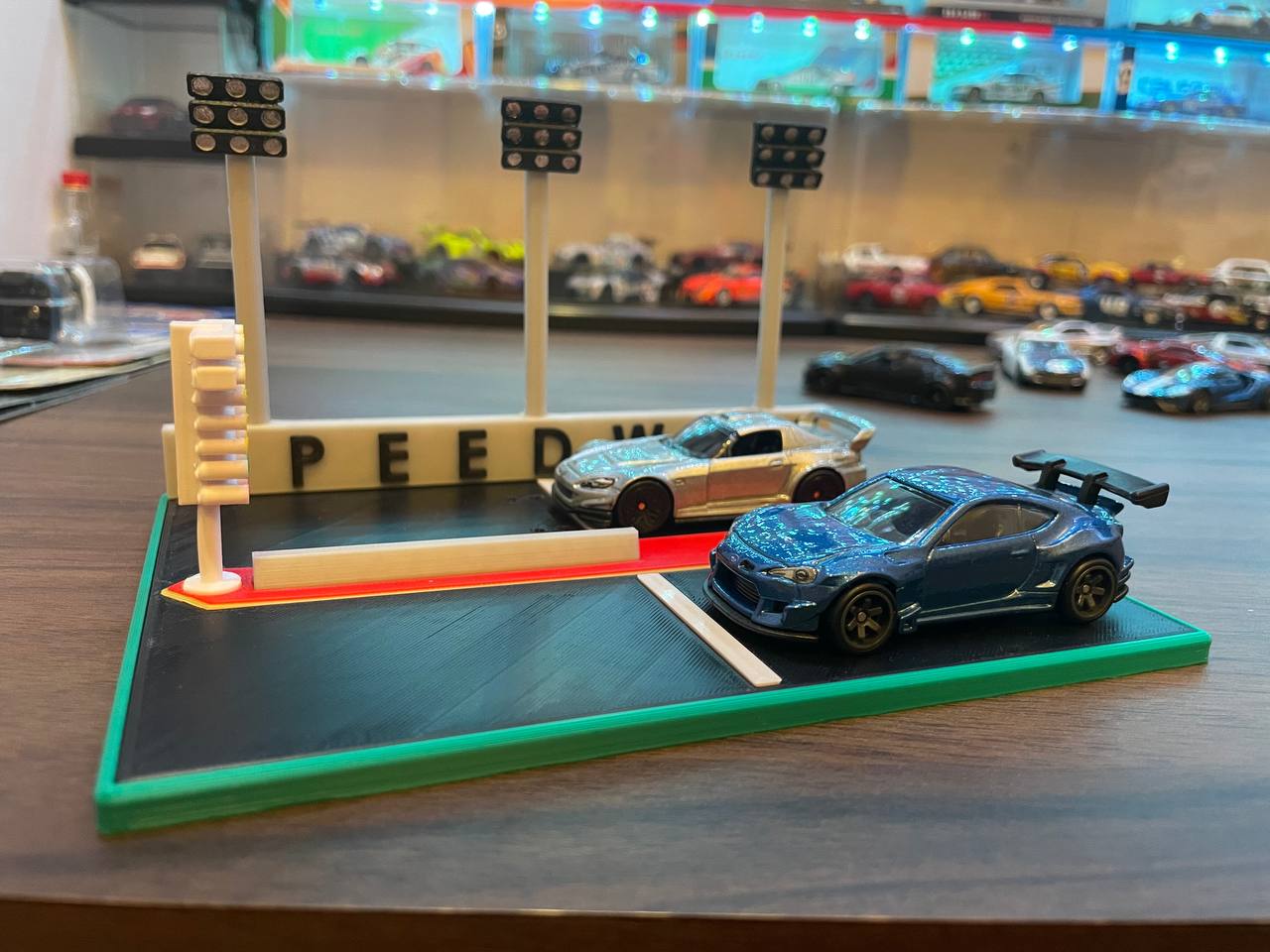 Dual 1/64 Drag Strip Display by GigaPenguin | Download free STL model ...