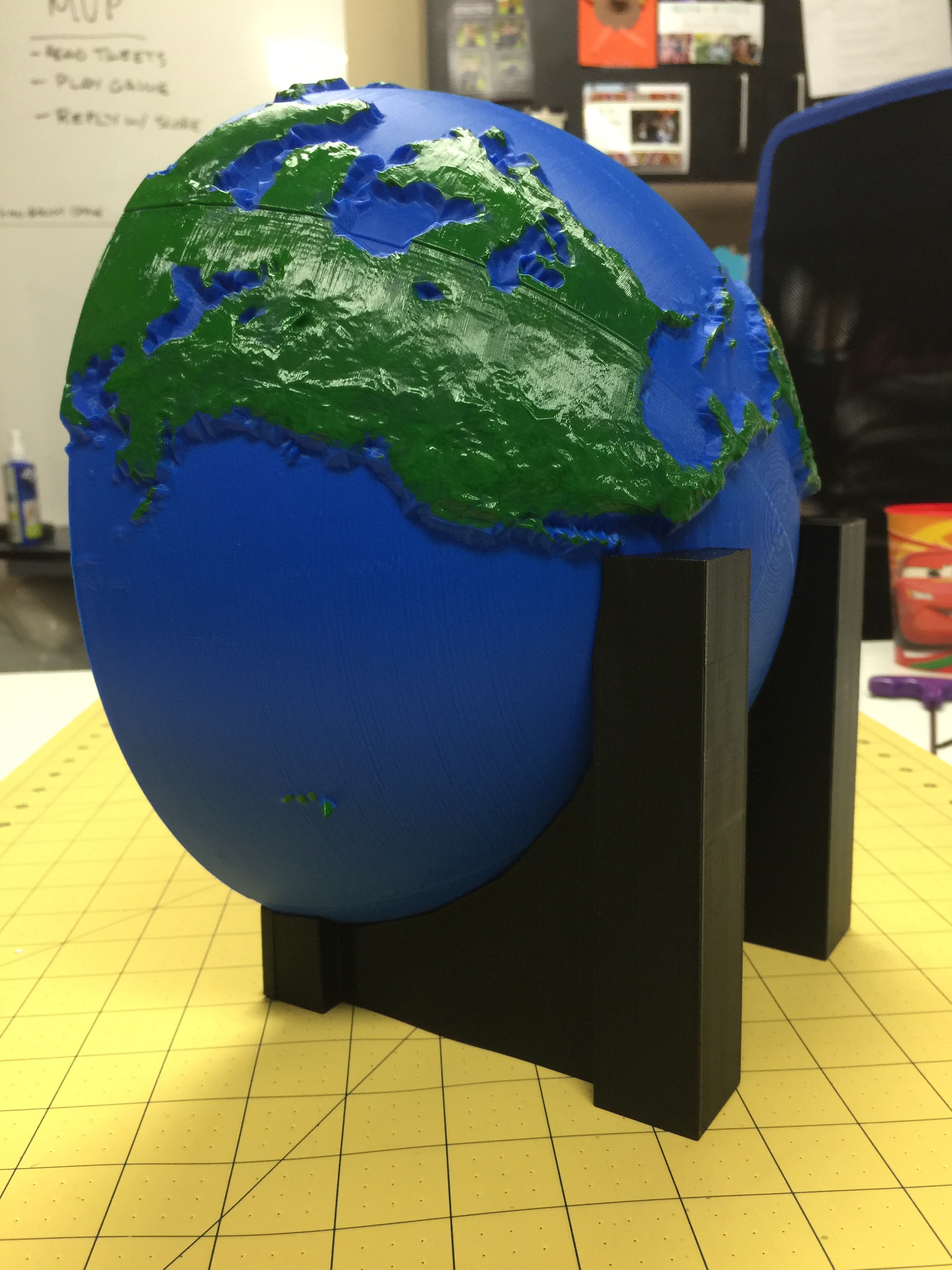 Earth Layers Model by McMatt | Download free STL model | Printables.com