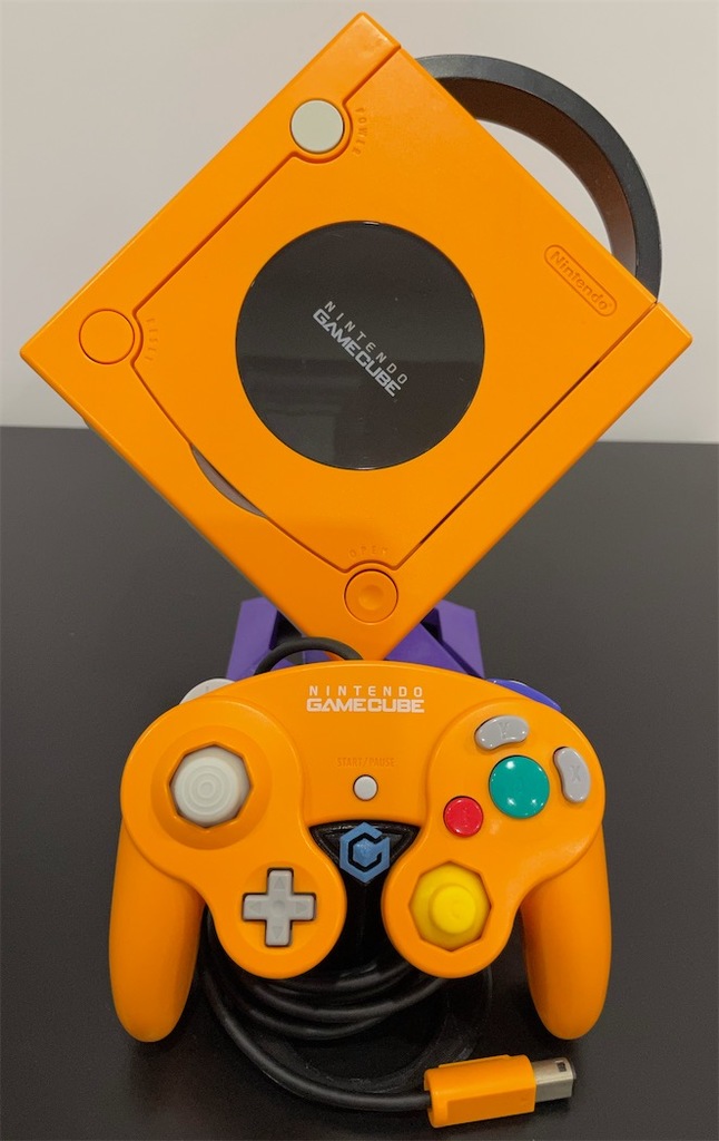 "Monolith" Stand for Nintendo GameCube Controller by Jeff Chen ...