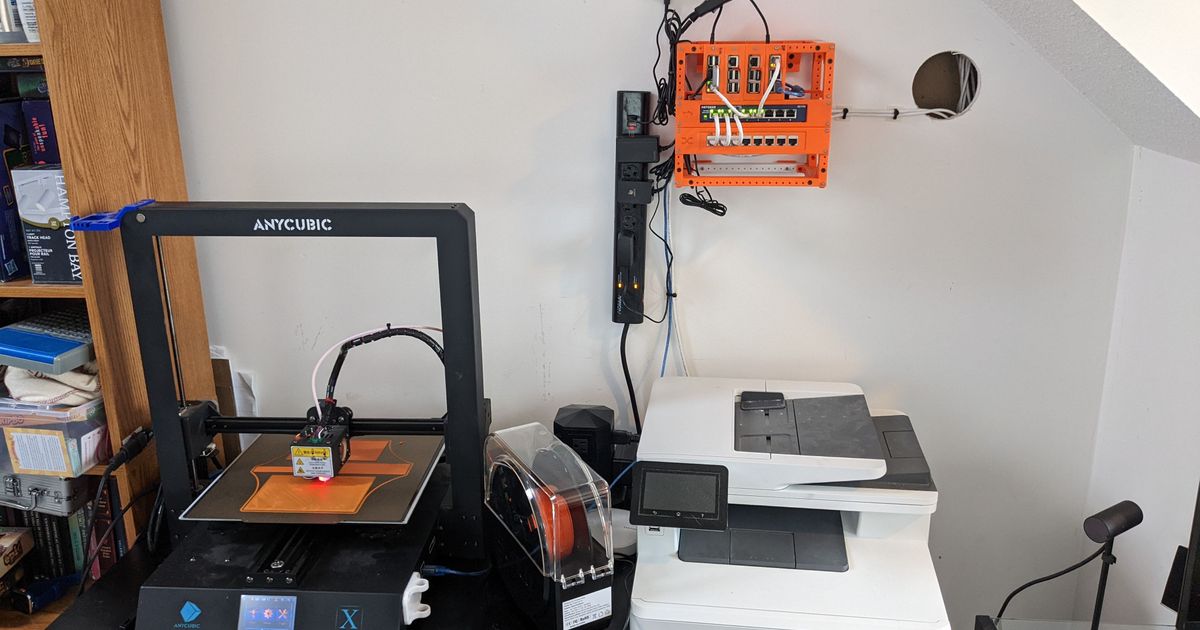 Wall mounting Bracket for Homelab Micro Rack by mneuls | Download free ...