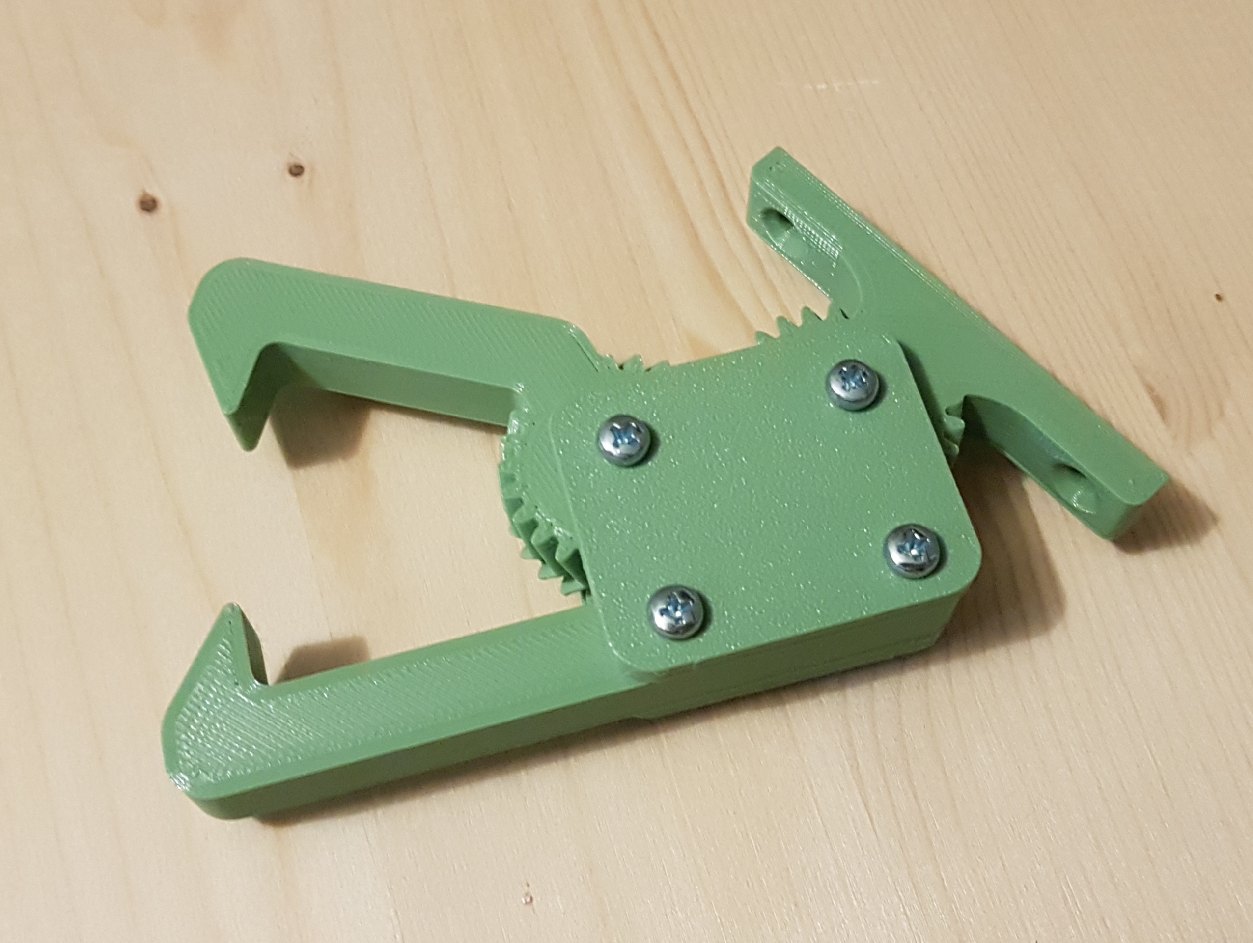 Self releasing geared clamp hook for towels von HD_Creator ...