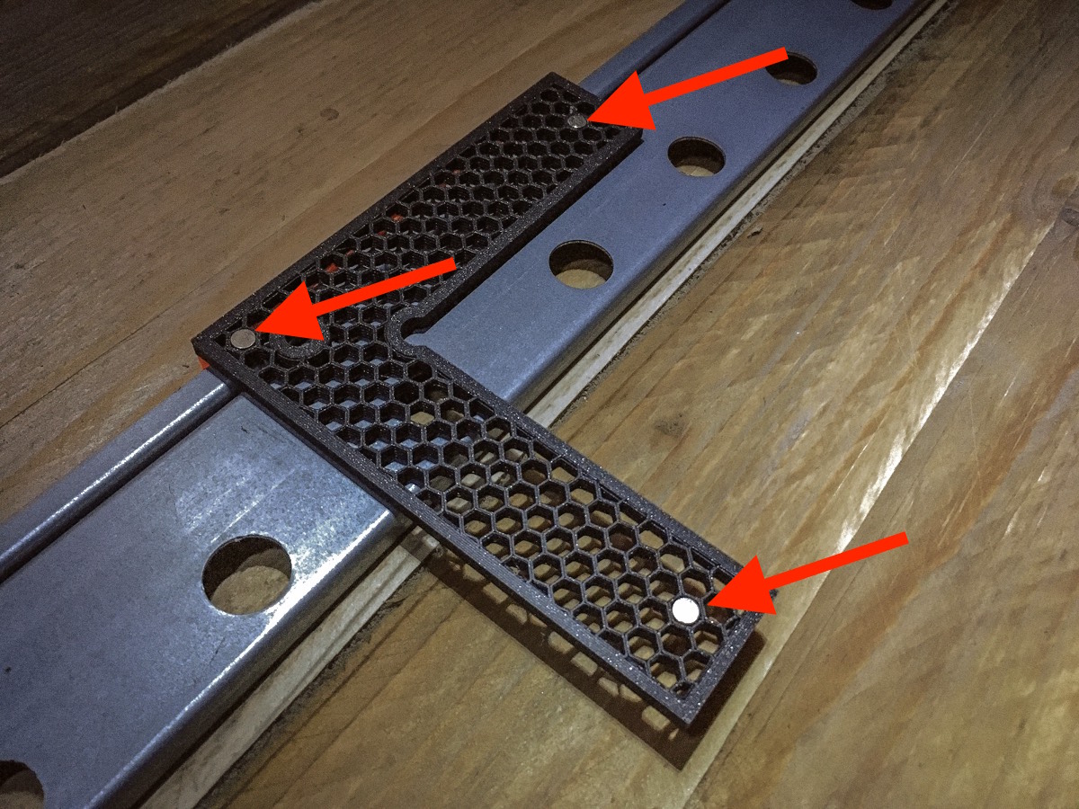 Right Angle Ruler (magnetic-optional) by vojtz. | Download free STL ...