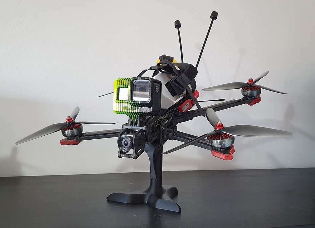FPV Racing Drone Stand (No Supports Needed) da ByteSlinger | Scarica il ...
