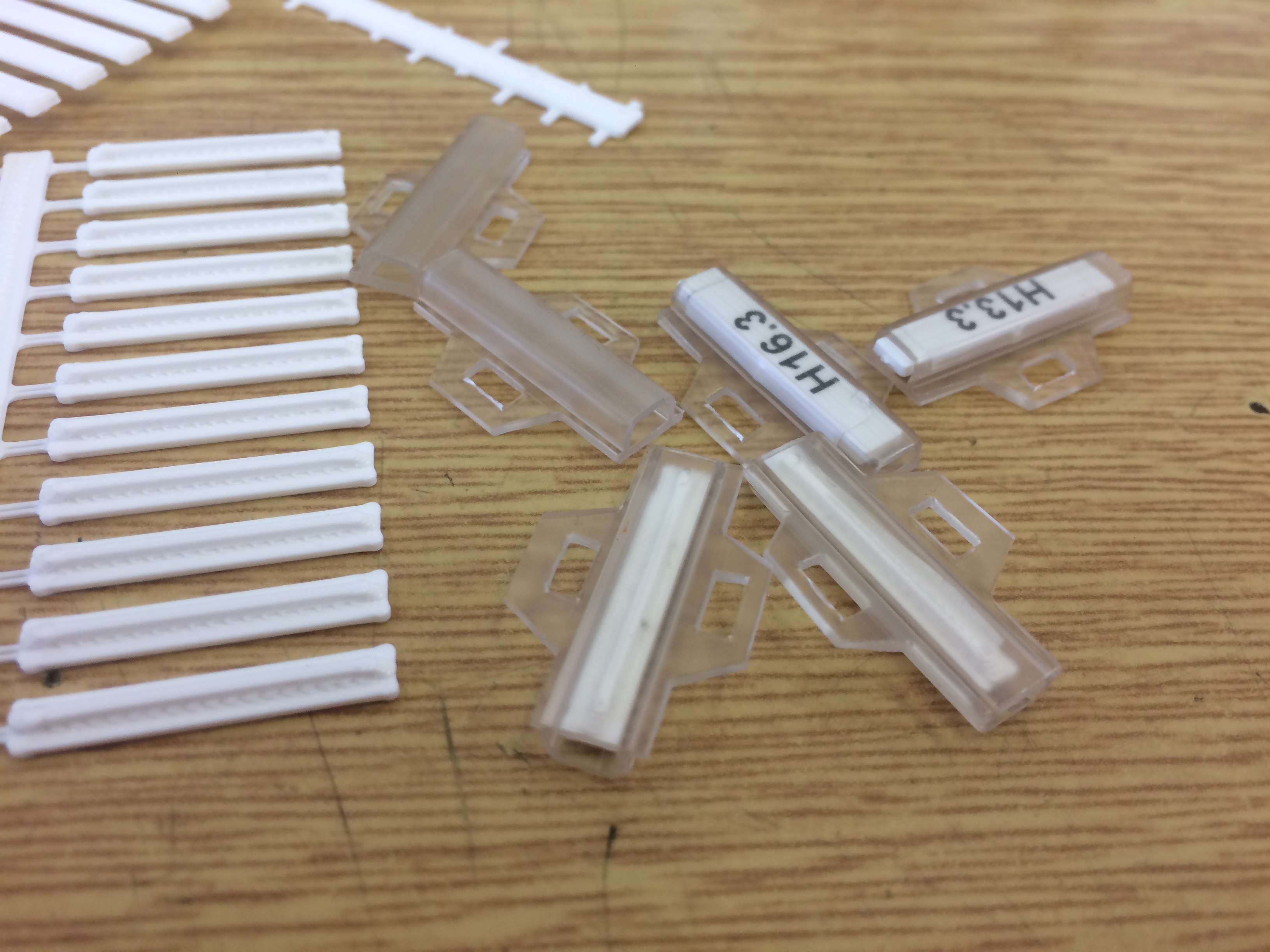 Cable label (4x23mm) plate by SHR3D.eu | Download free STL model ...