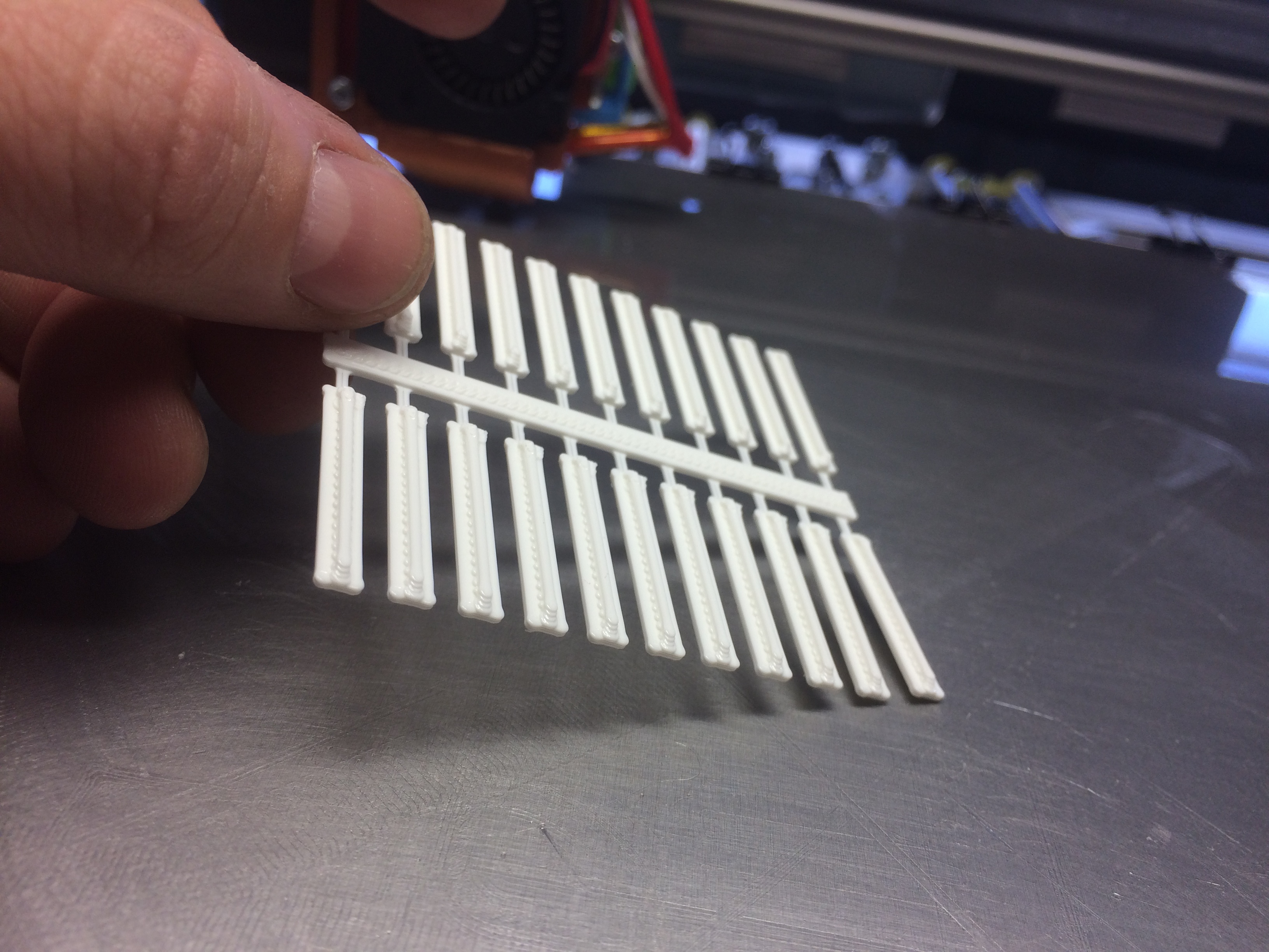 Cable label (4x23mm) plate by SHR3D.eu | Download free STL model ...