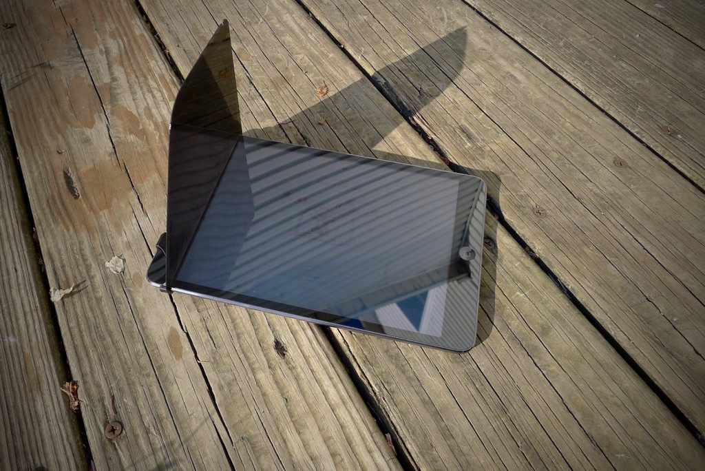 iPad Mini hood/visor/shade by idig3D | Download free STL model ...