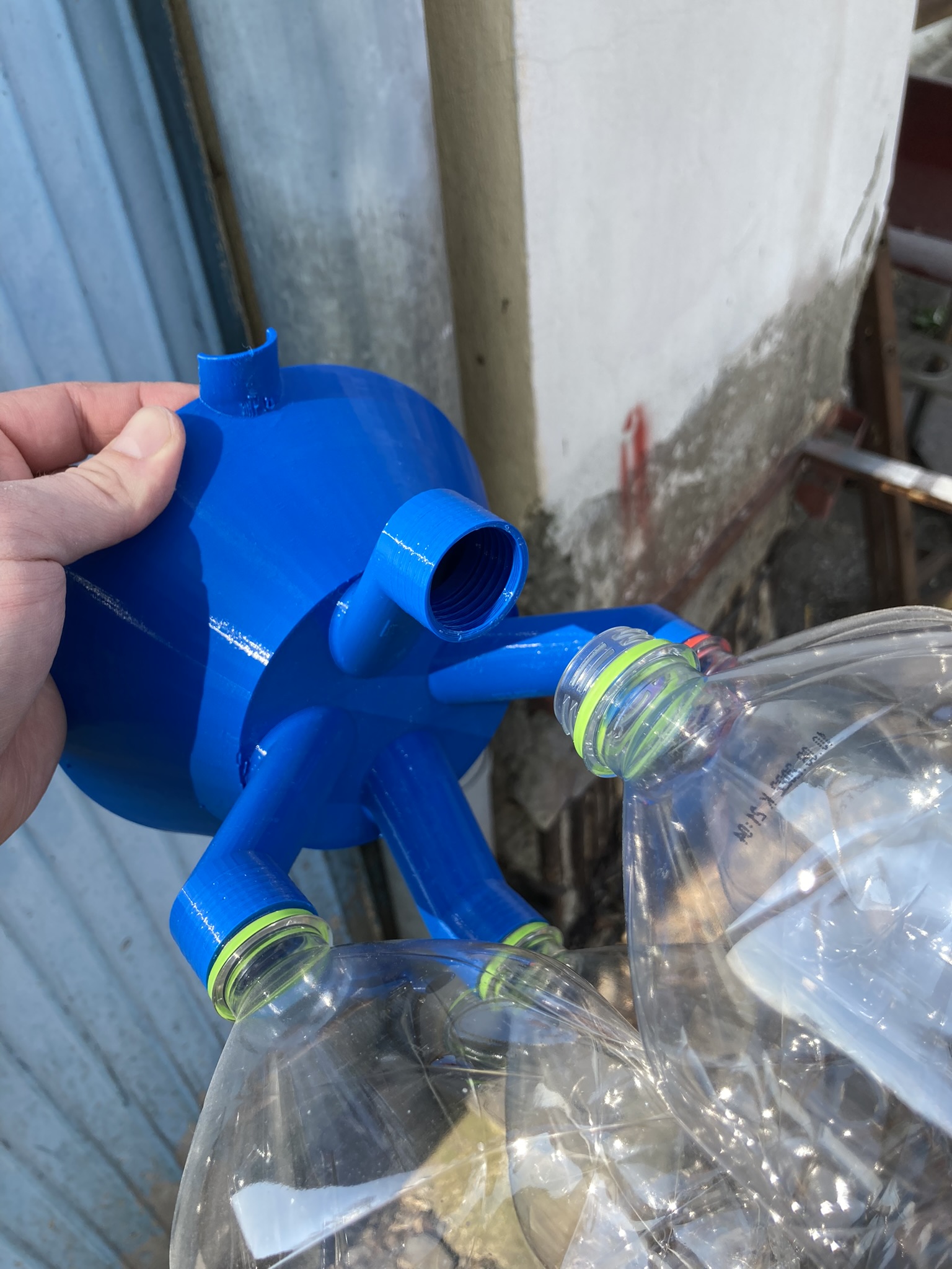 4funnel - rainwater collector (stackable to cascade) by slachtys ...