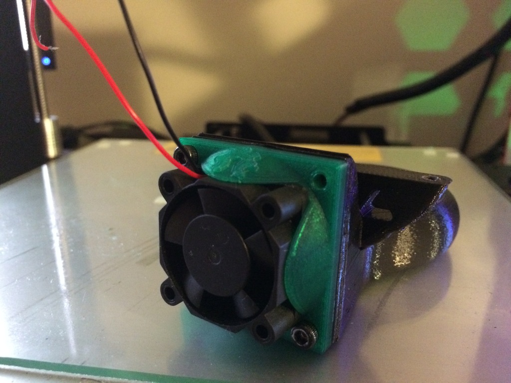 duplicator i3 30mm to 40mm fan adapter by Delukart | Download free STL ...