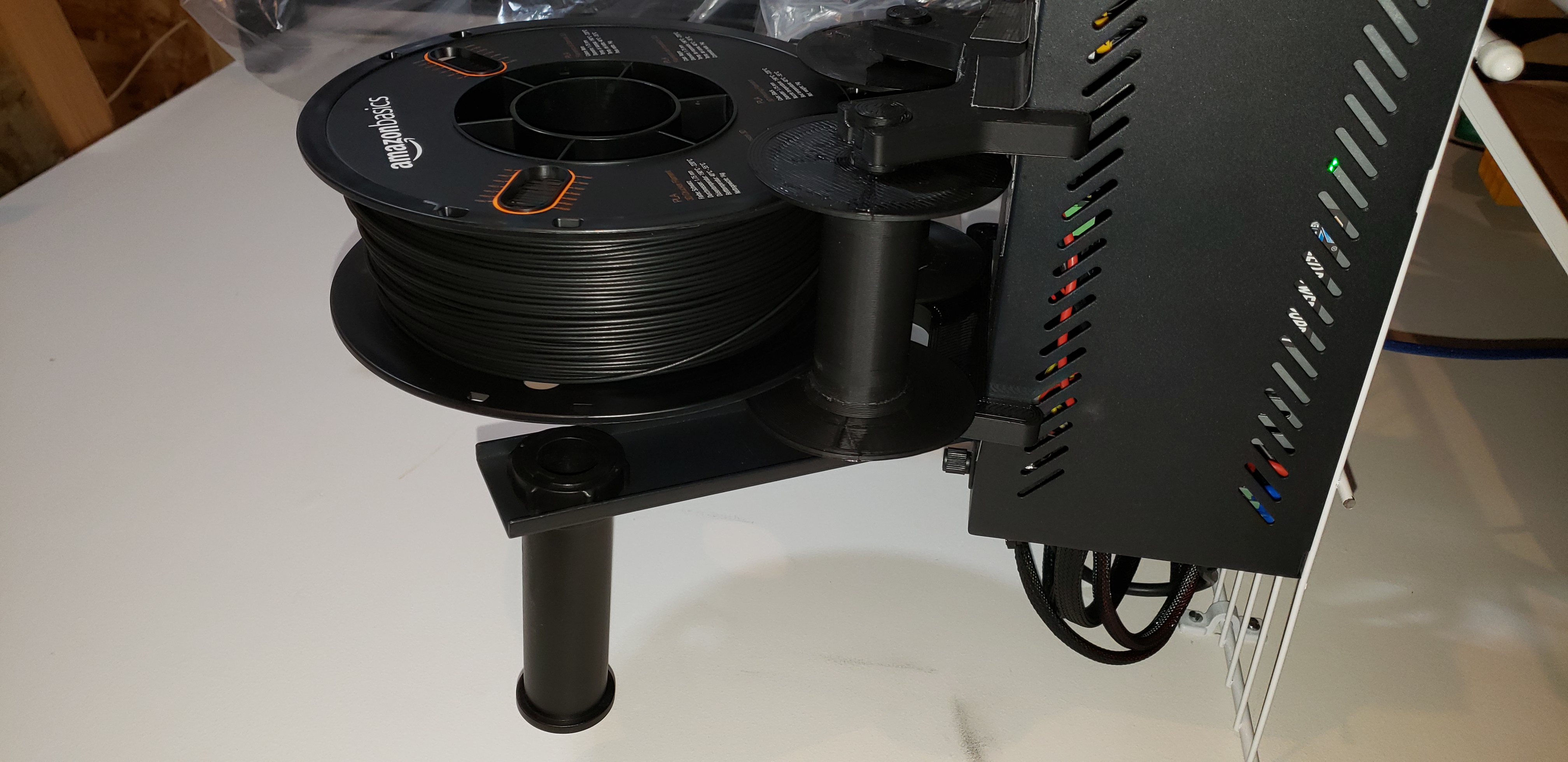 Crealty Universal Spool Roller by Usman Suriono | Download free STL ...