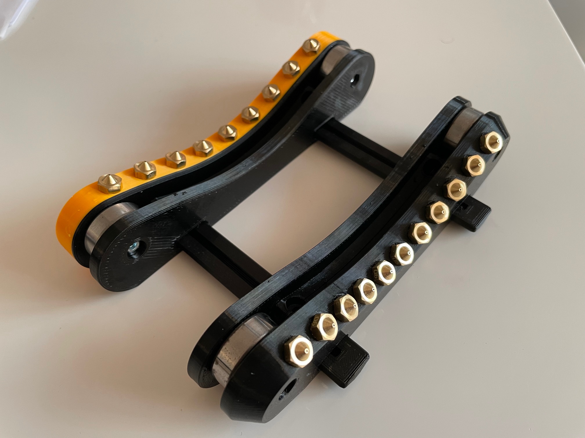 Mini spool holder with nozzles by RostaP | Download free STL model ...