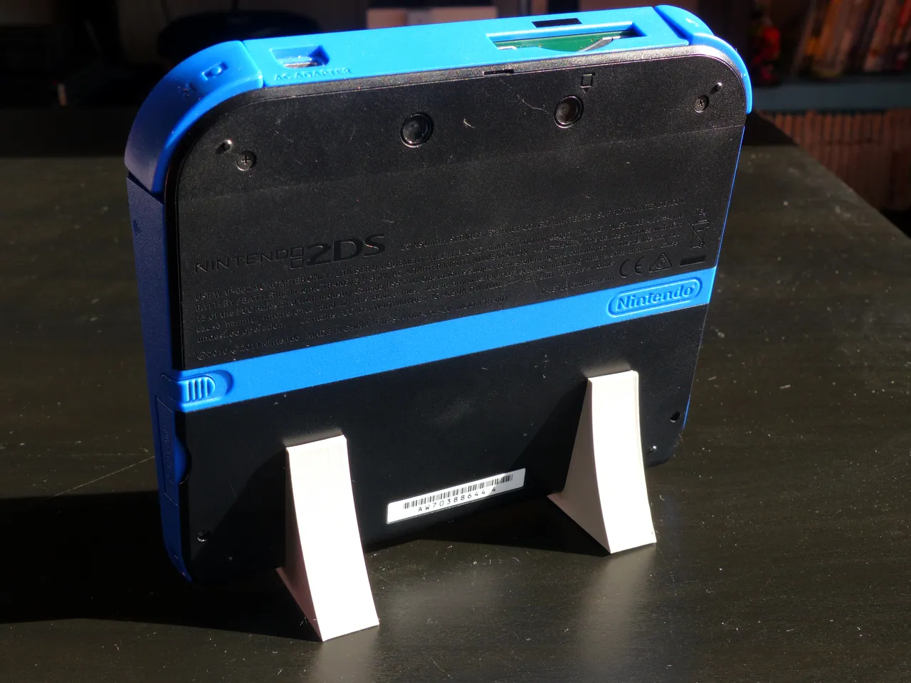 Nintendo 2DS Display Stand & Kit by 16 Bit Virtual Studios | Download ...