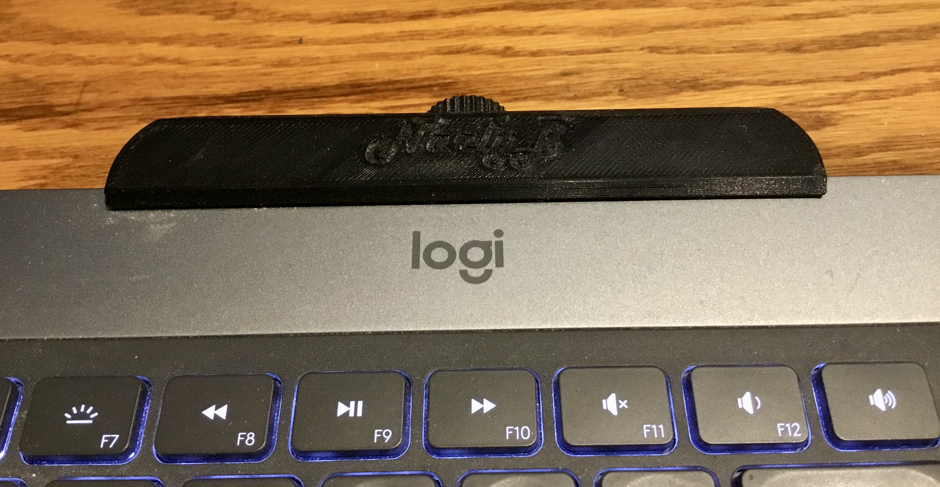 Logi Craft Keyboard Adjuster by NarlyB | Download free STL model ...