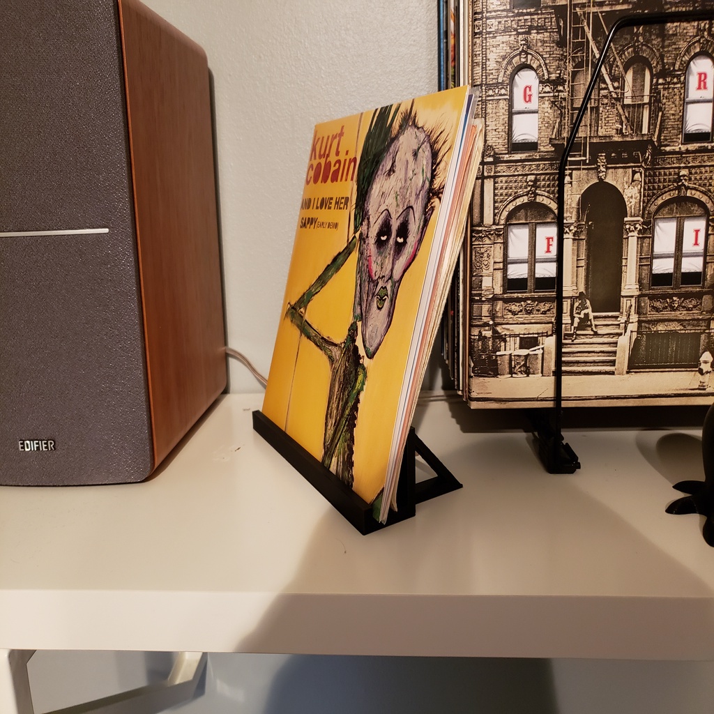 45rpm Record Stand by mrusse | Download free STL model | Printables.com