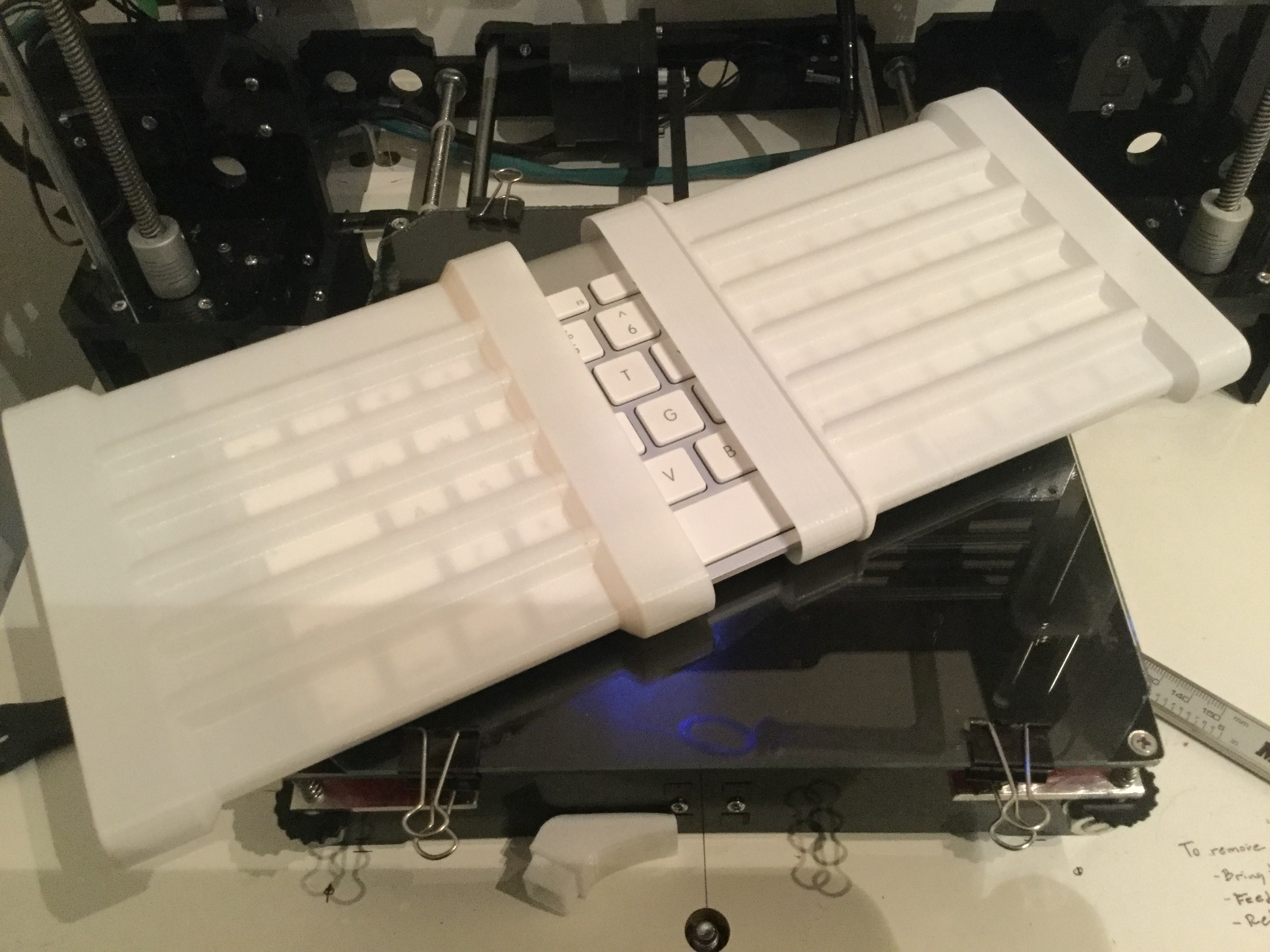 Apple Wireless Keyboard case by GerryPB | Download free STL model ...