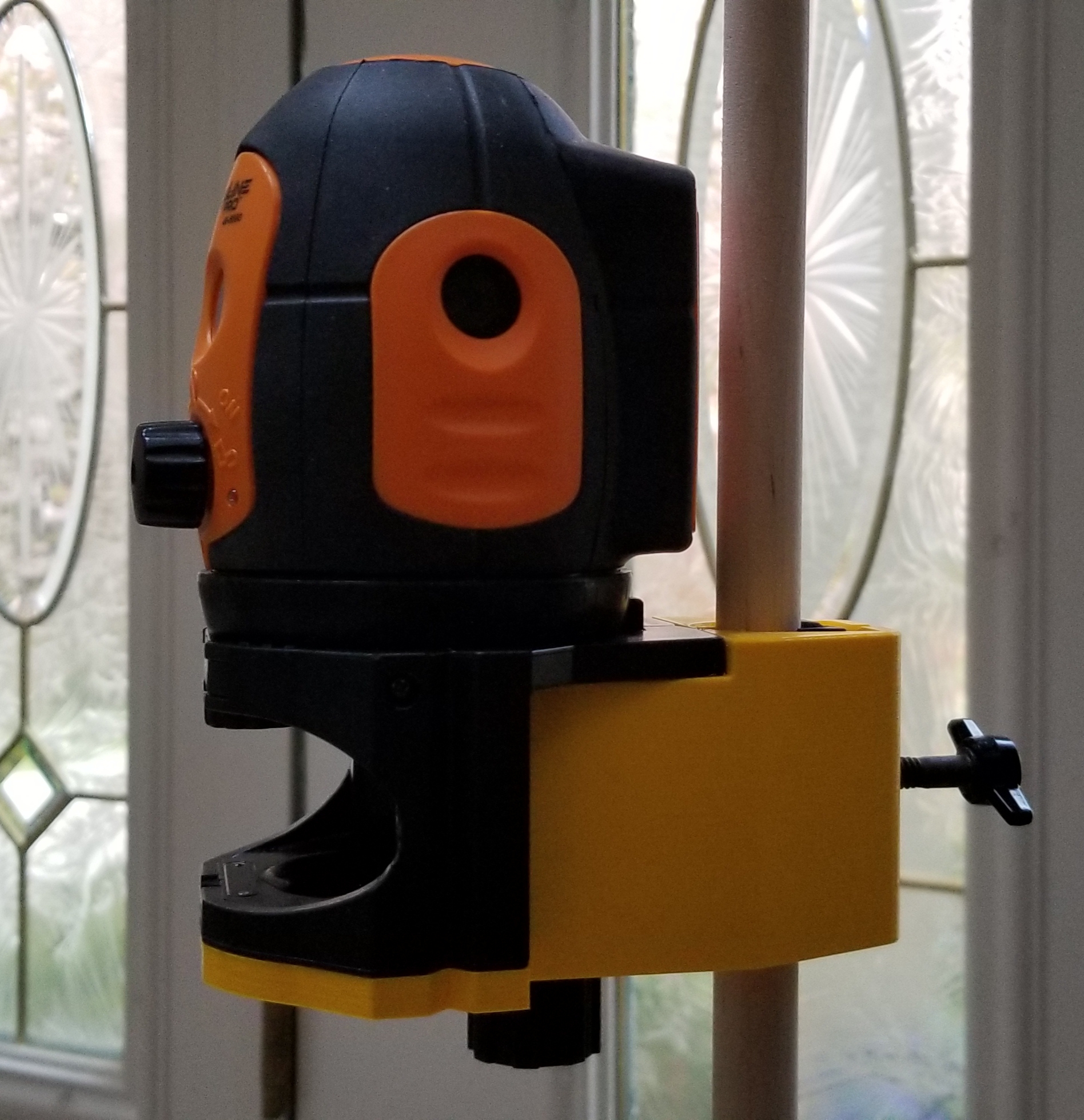 Laser Level Dowel Mounting Bracket by GerryPB | Download free STL model ...