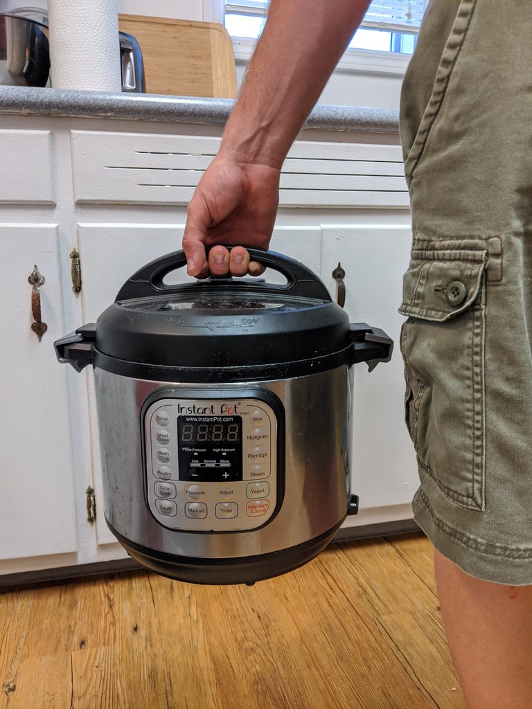 Instant Pot Handle Lock by Gage | Download free STL model | Printables.com