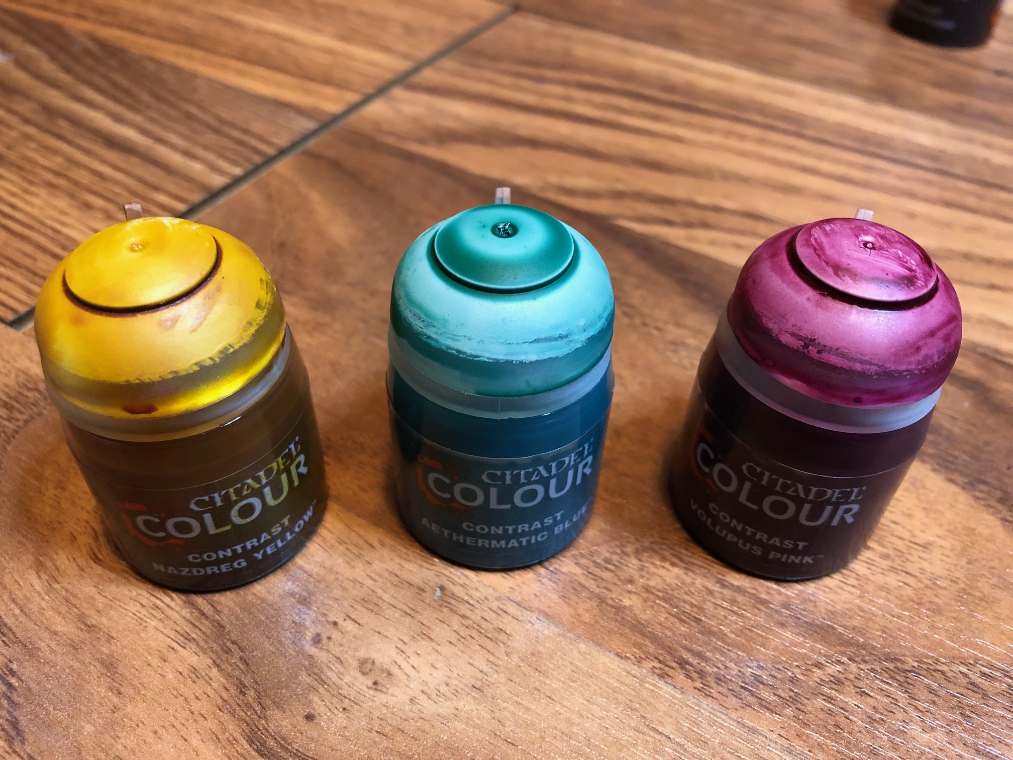Citadel Contrast Paint cap painting jig by Gorefish | Download free STL ...