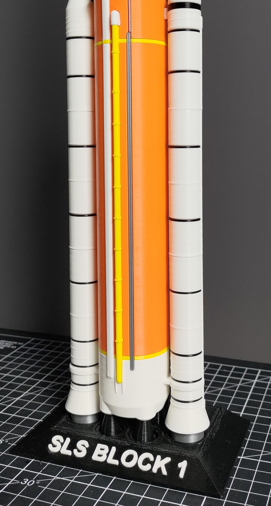 SLS Block 1 von Kmobrain | Kostenloses STL-Modell herunterladen ...