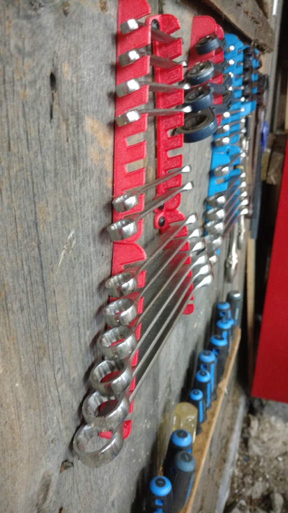 Customizable Wrench Rack by cperiod | Download free STL model ...