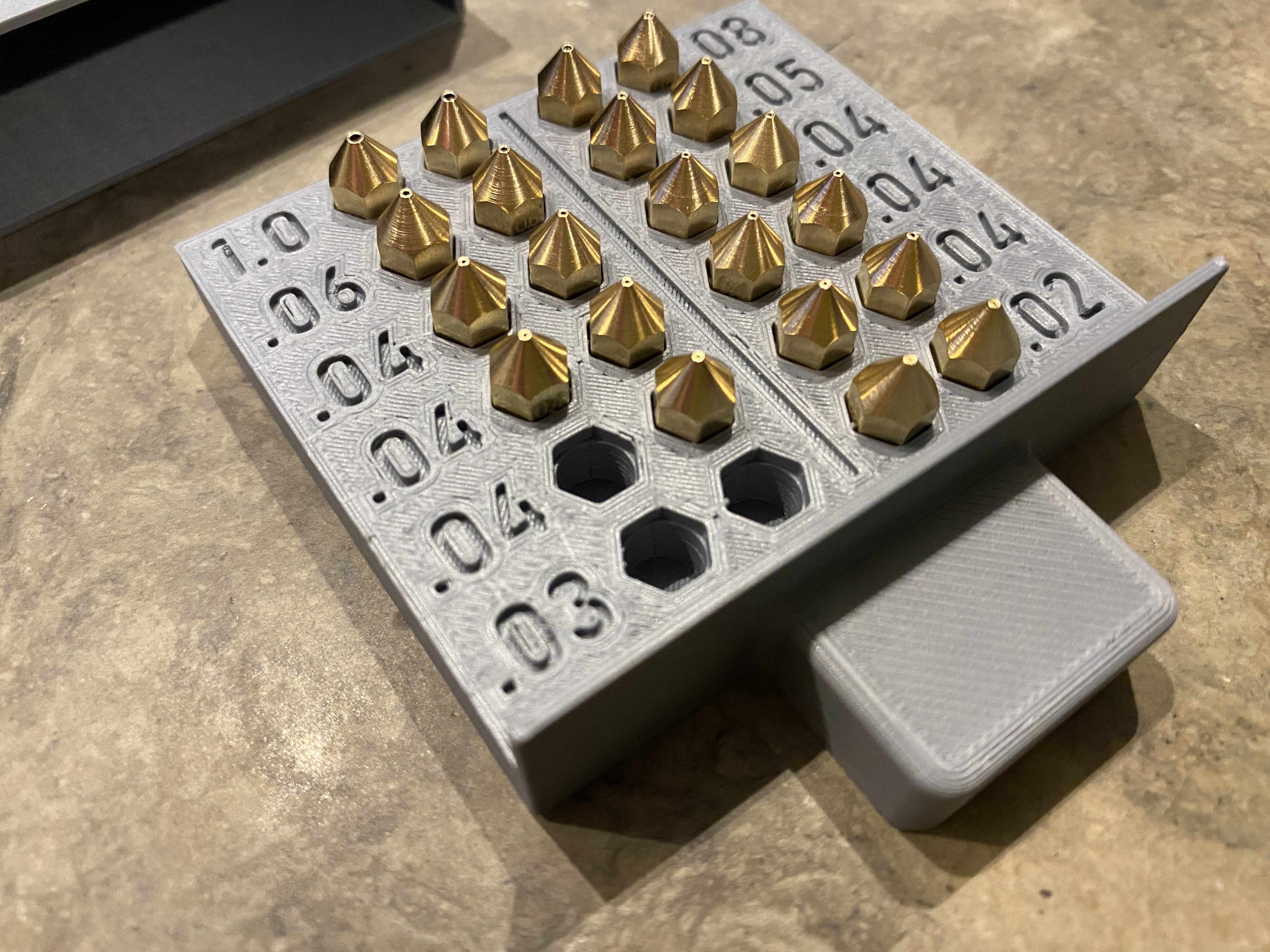 Nozzle Storage Case by KDubPixelzapper | Download free STL model ...