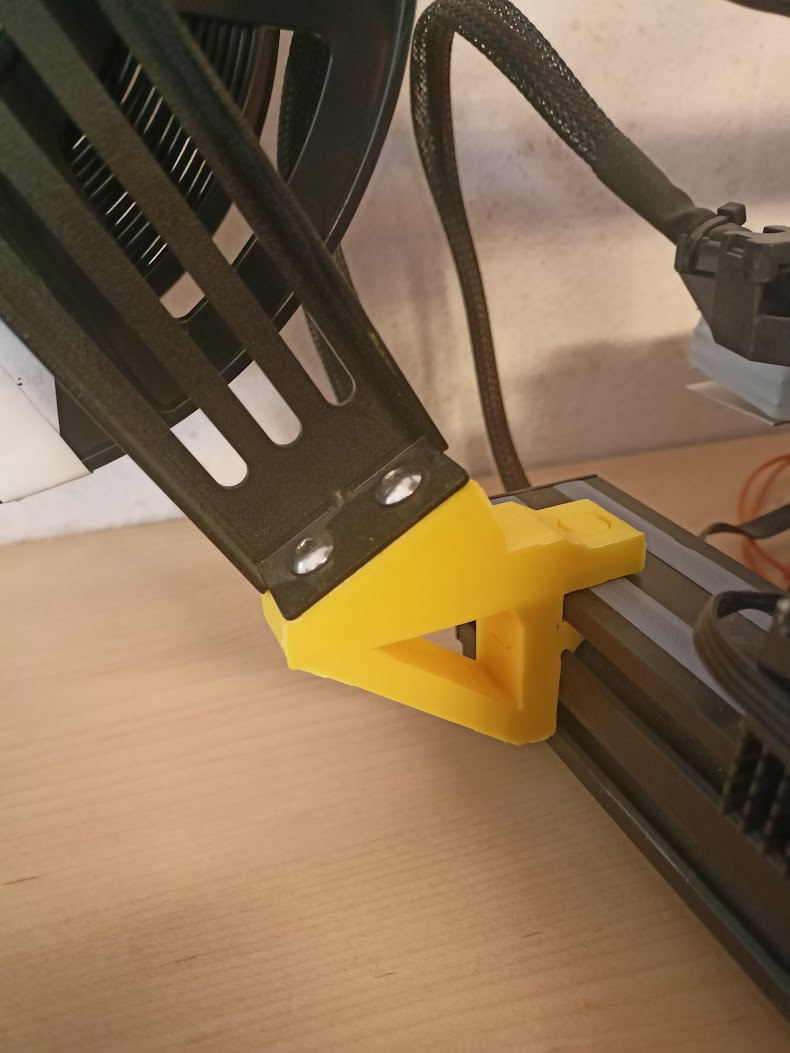 Side spool holder (Ender 3 V2) od autora Vojtěch Kaláb | Stáhněte si ...