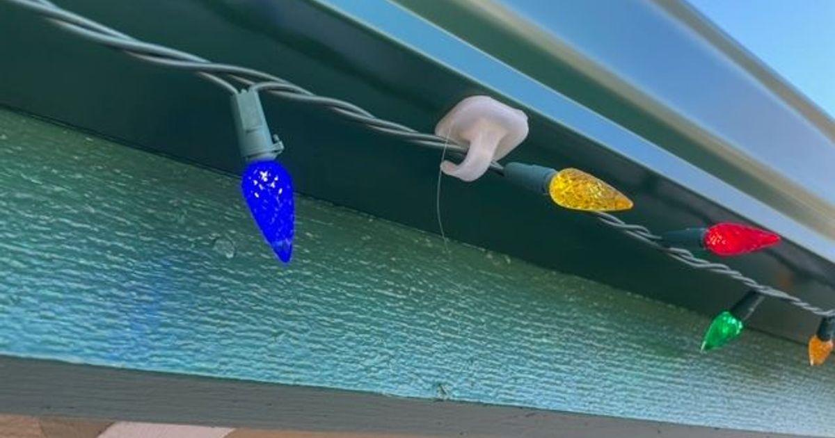 Christmas light string magnetic hook by Tobycwood | Download free STL ...