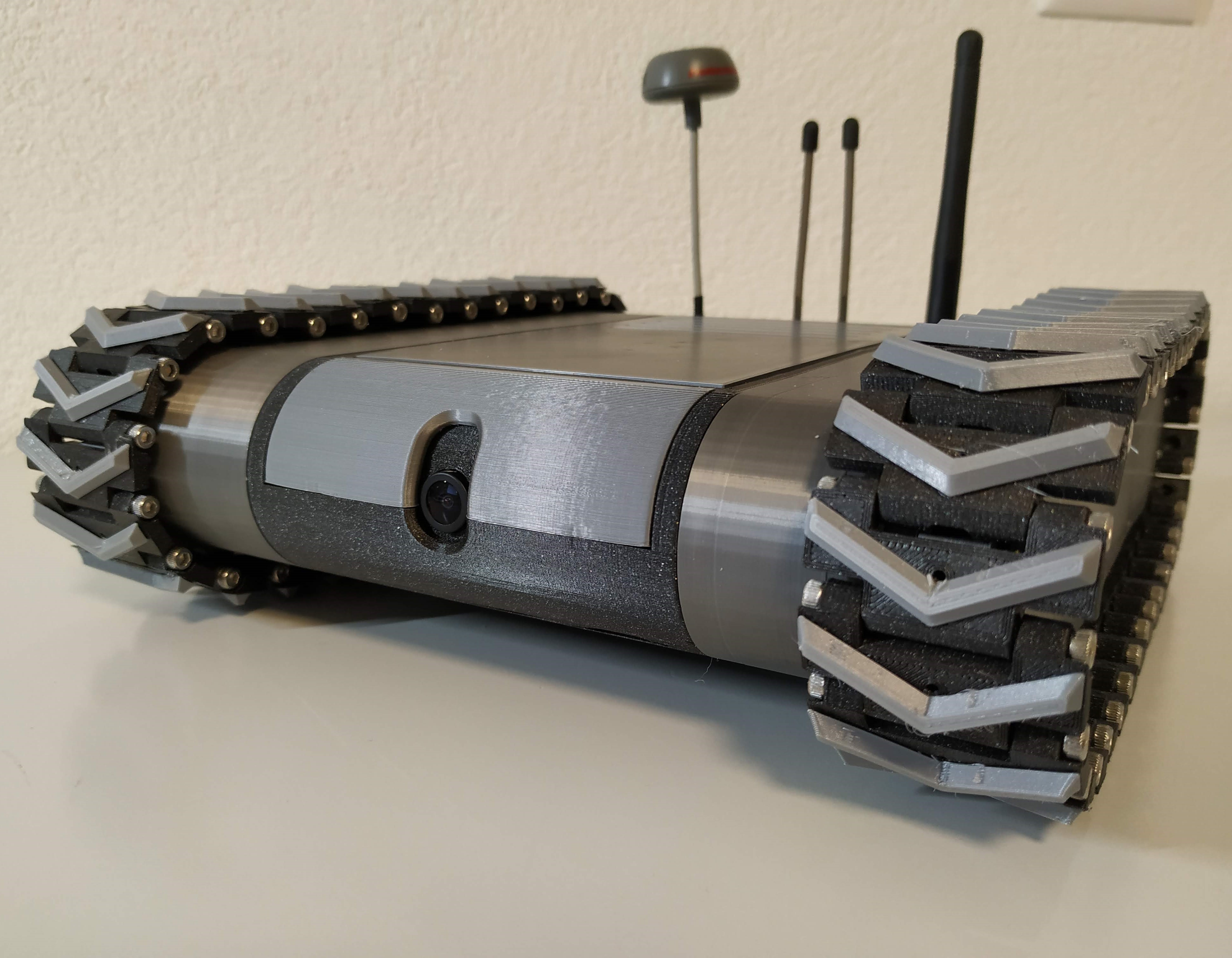 FPV-Rover V2.0 - larger motors, smaller fpv camera setup by swiss ...