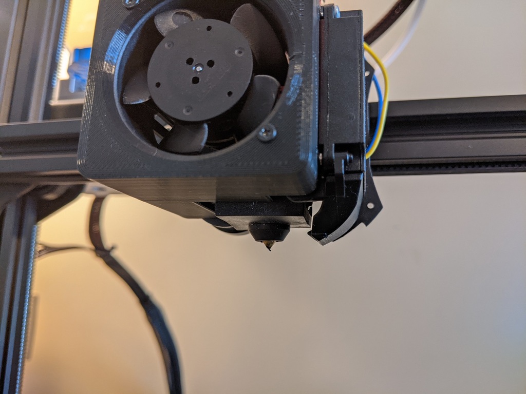 Ender 3 V2 Hotend 4020 Fan Shroud by Printercat64 | Download free STL ...