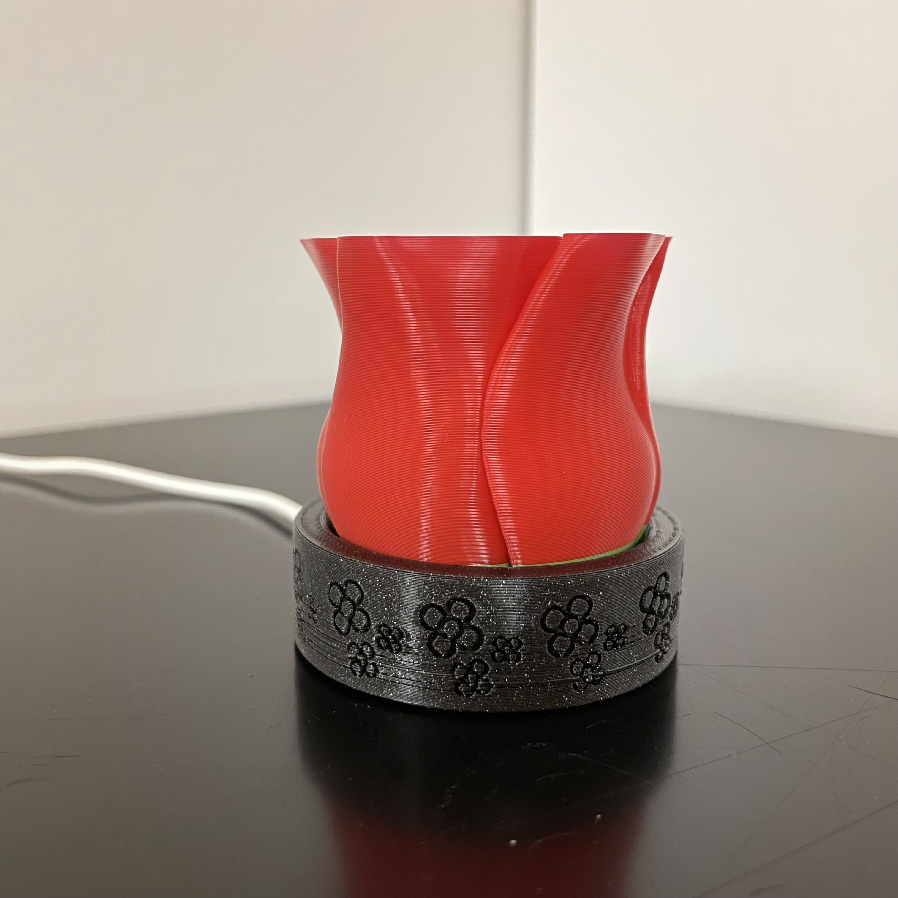 Spiral Vase Rose Night Light by DaHouzKat | Download free STL model ...