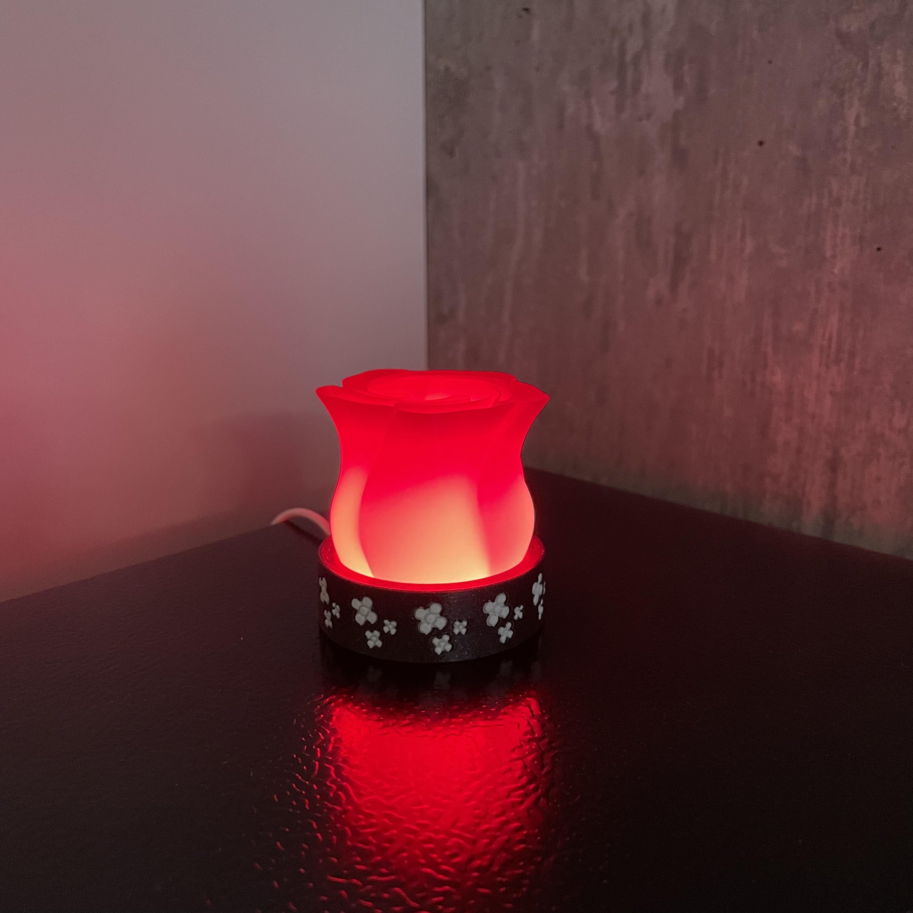 Spiral Vase Rose Night Light by DaHouzKat | Download free STL model ...