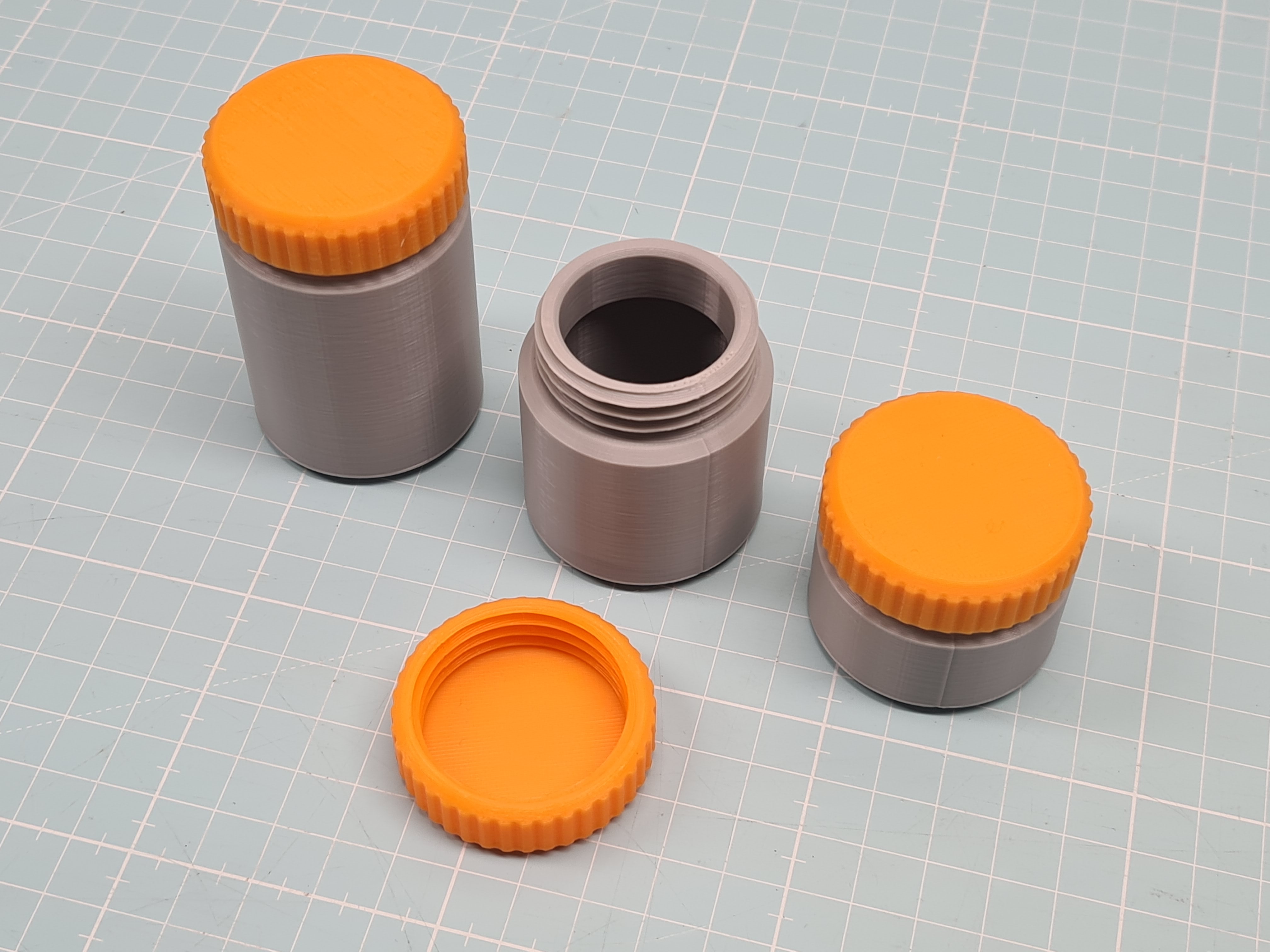 Outdoor Container / Pill Box by PointNemo | Download free STL model ...