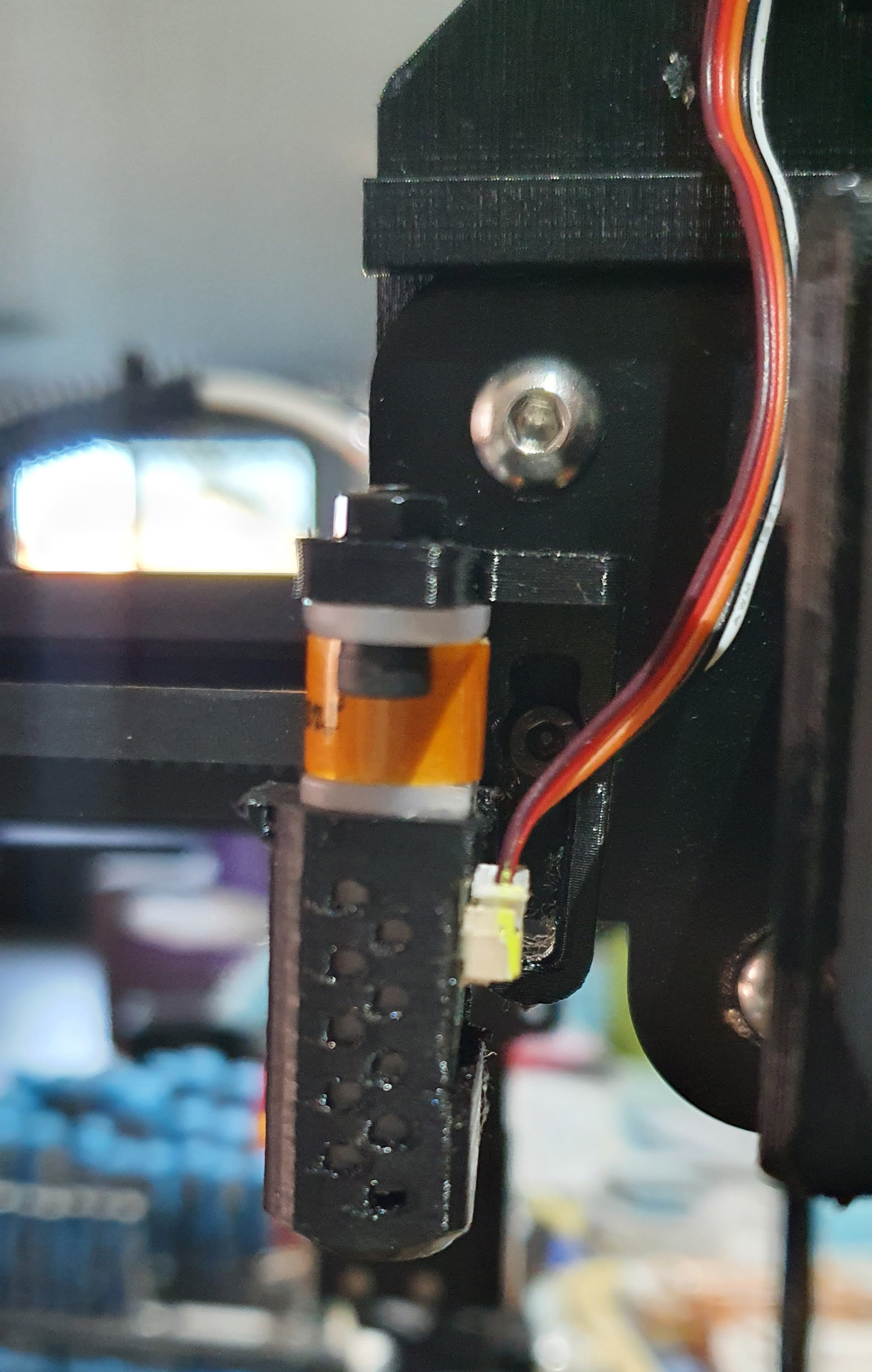 BL Touch - Adjustable Vertical Bracket by Revolvar | Download free STL ...